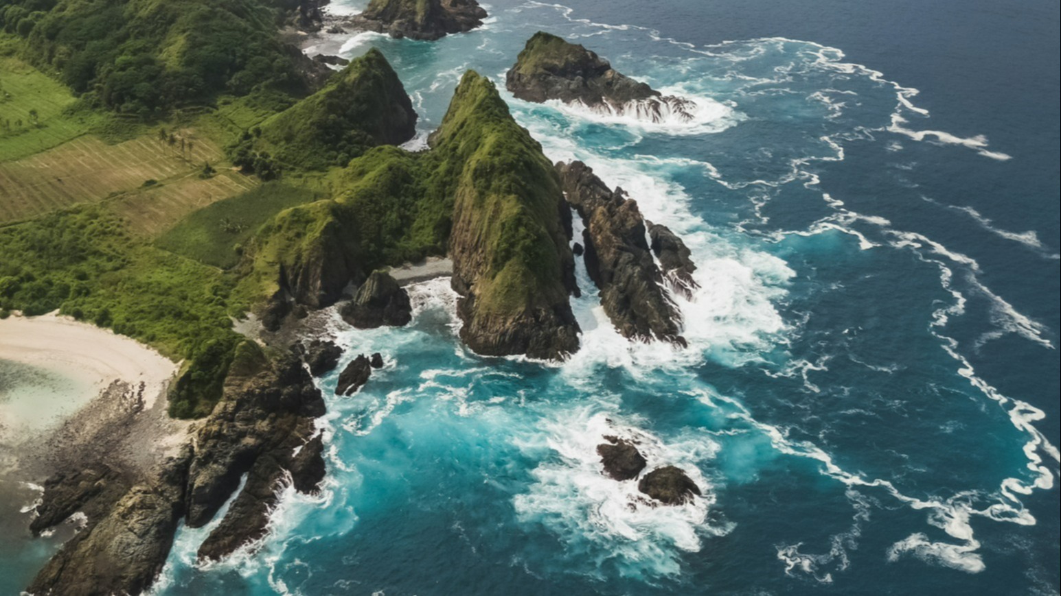 Die 18 schönsten Strände in Indonesien für 2024 | Tourlane