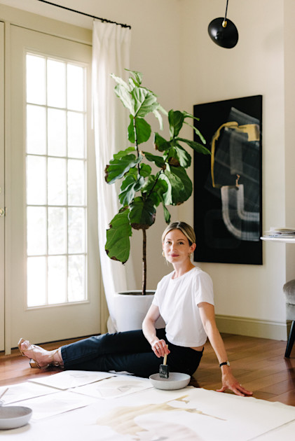 Laura on "Lift" - Inside the Studio | Buy Original Art Online | Uprise Art