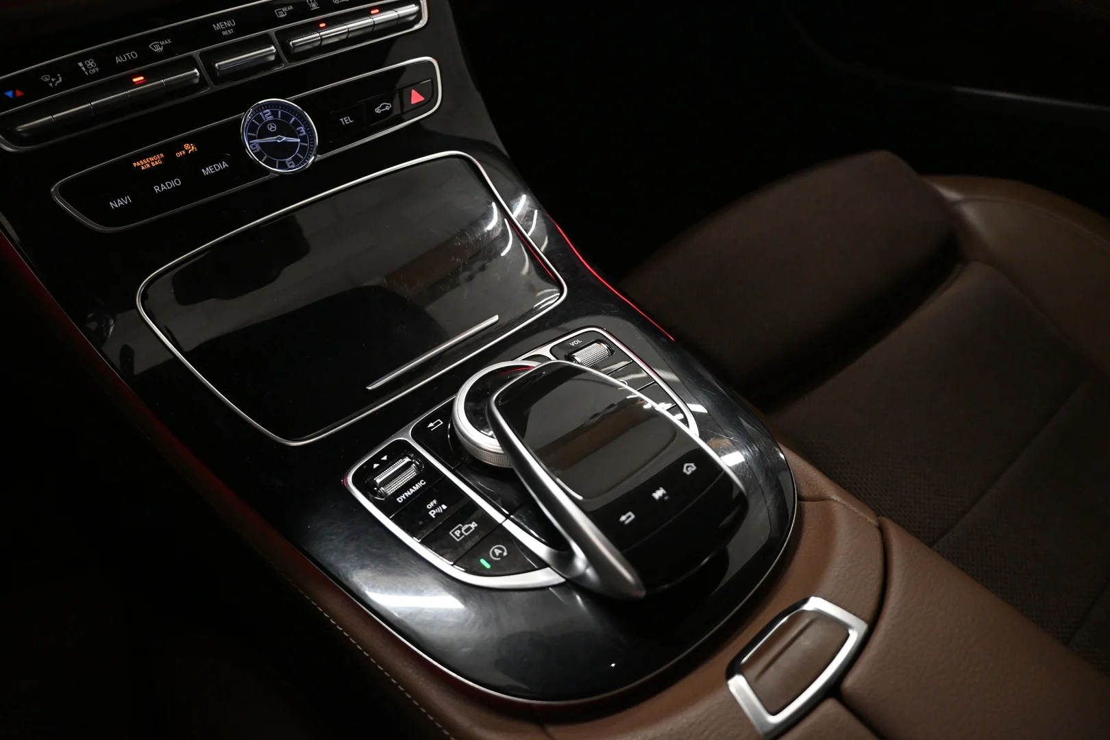 Mercedes-Benz E , 88 tkm | Saka