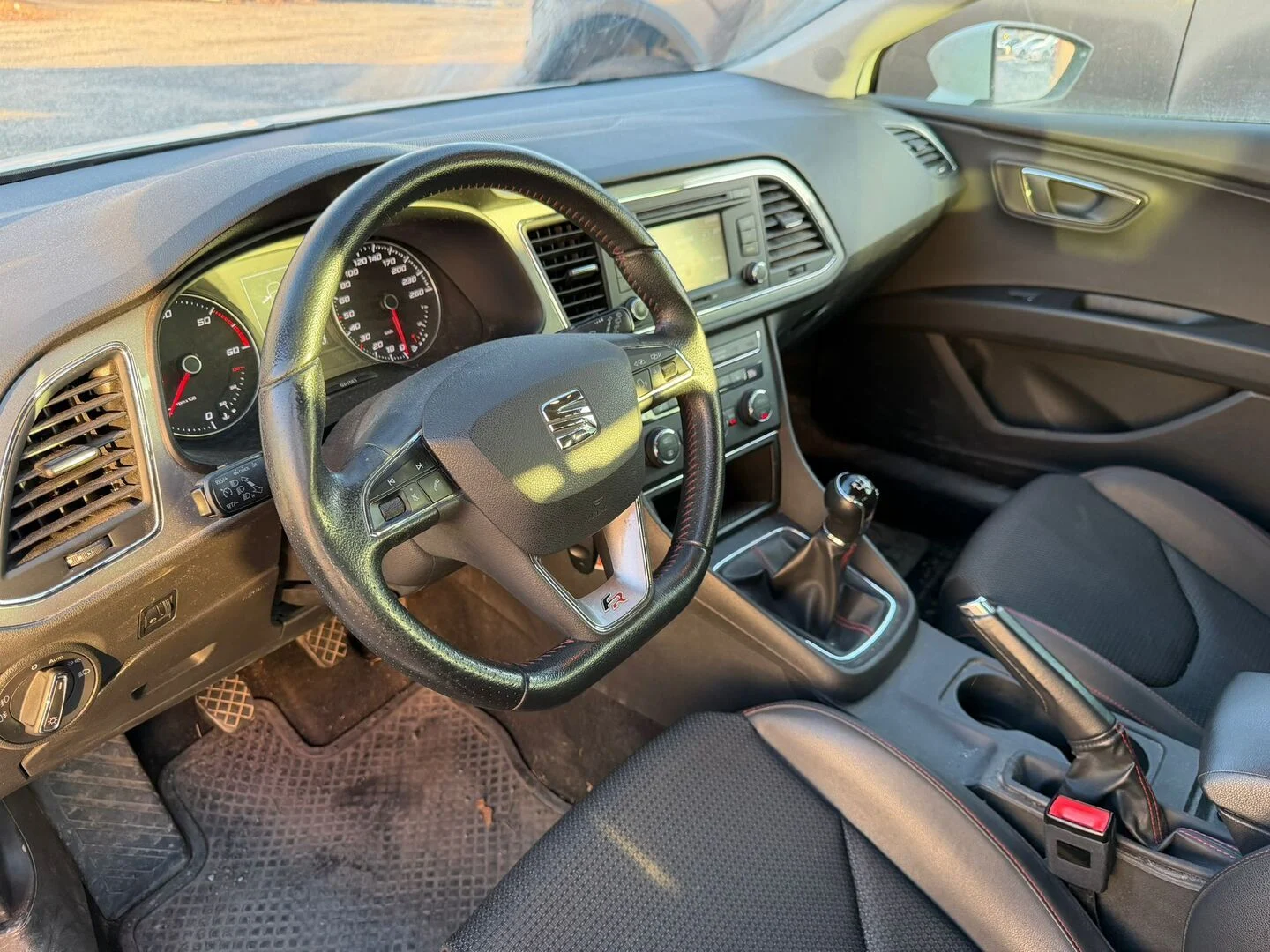 Seat Leon ST , 300 tkm | Saka