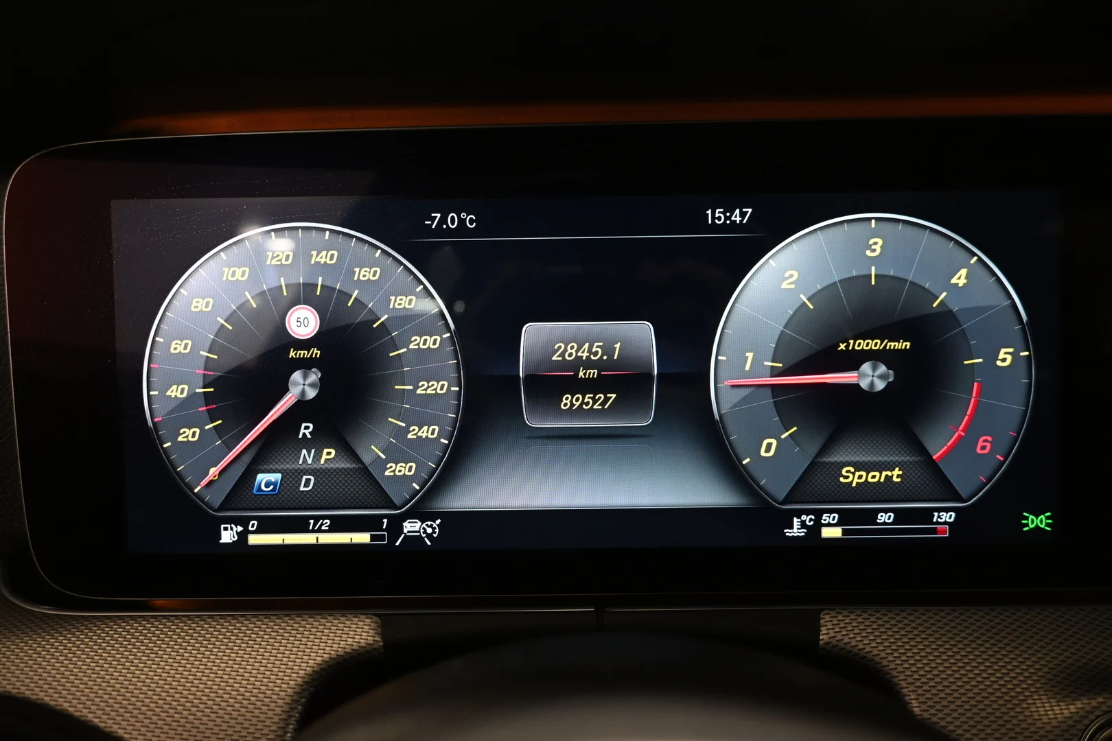 Mercedes-Benz E , 88 tkm | Saka