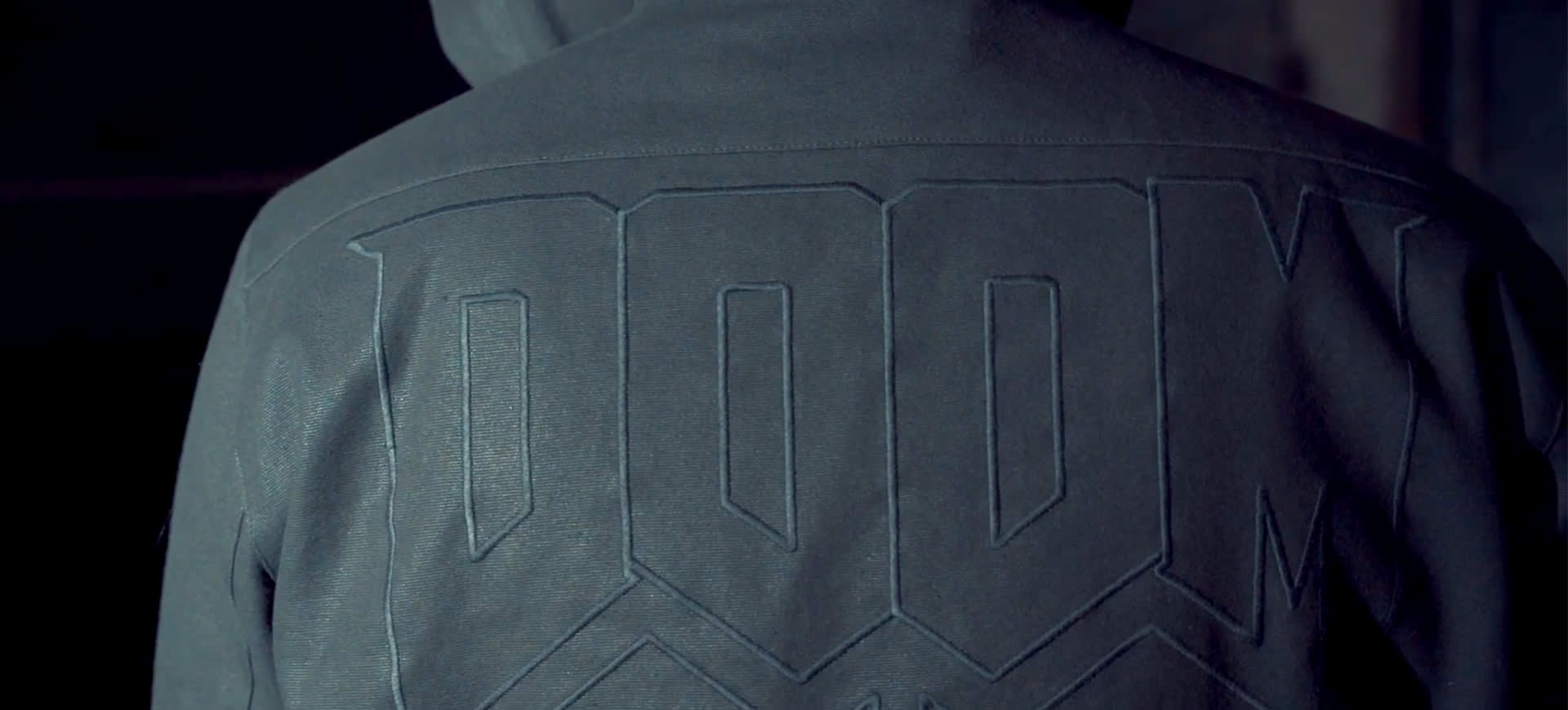 Guía de regalos del Slayers Club – Chaqueta con capucha del DOOM Slayer