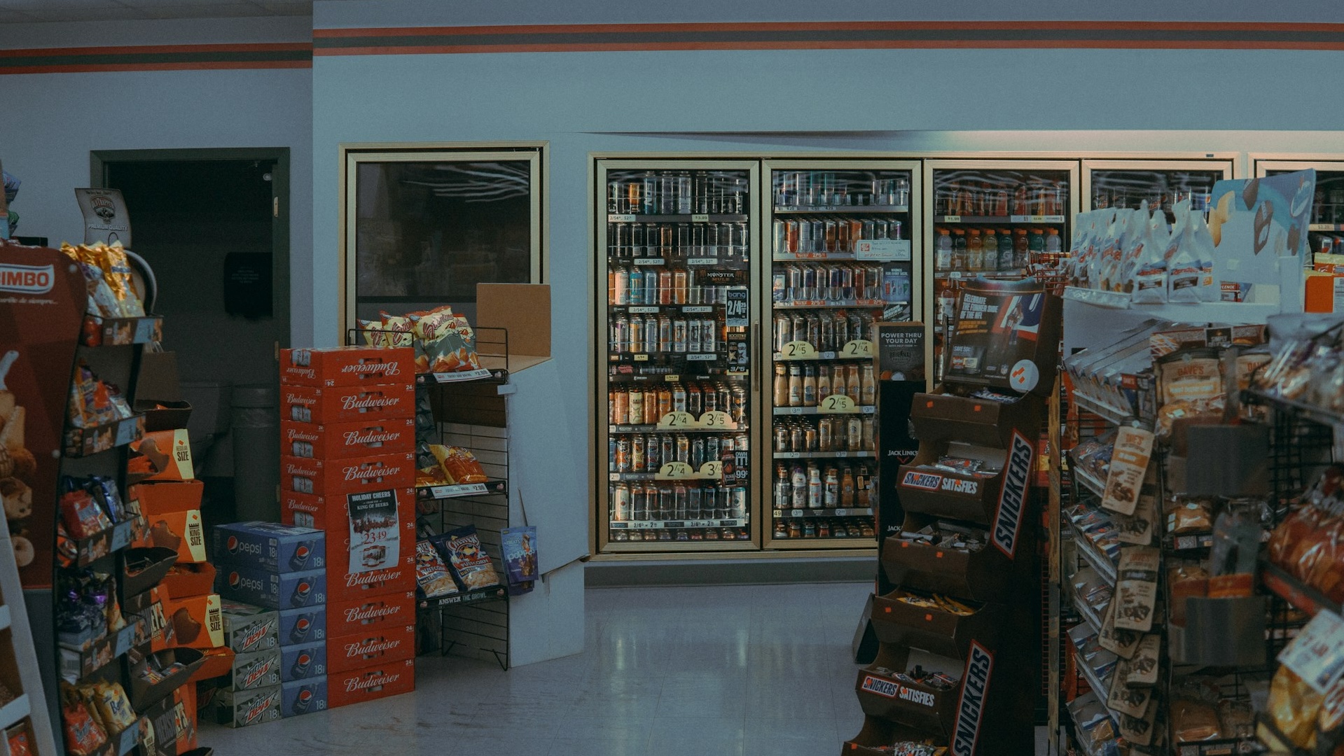 How to Create Convenience Store Opening and Closing Checklists