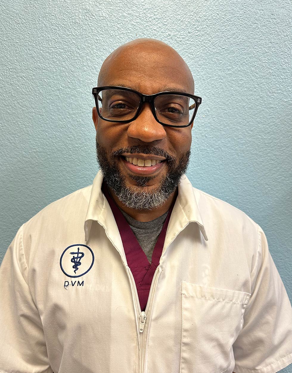 Dr. Roderick Gant | Mira Lagos Animal Clinic