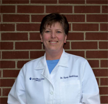Dr. Karen Hendrickson | Animal Medical Clinic of Wheaton