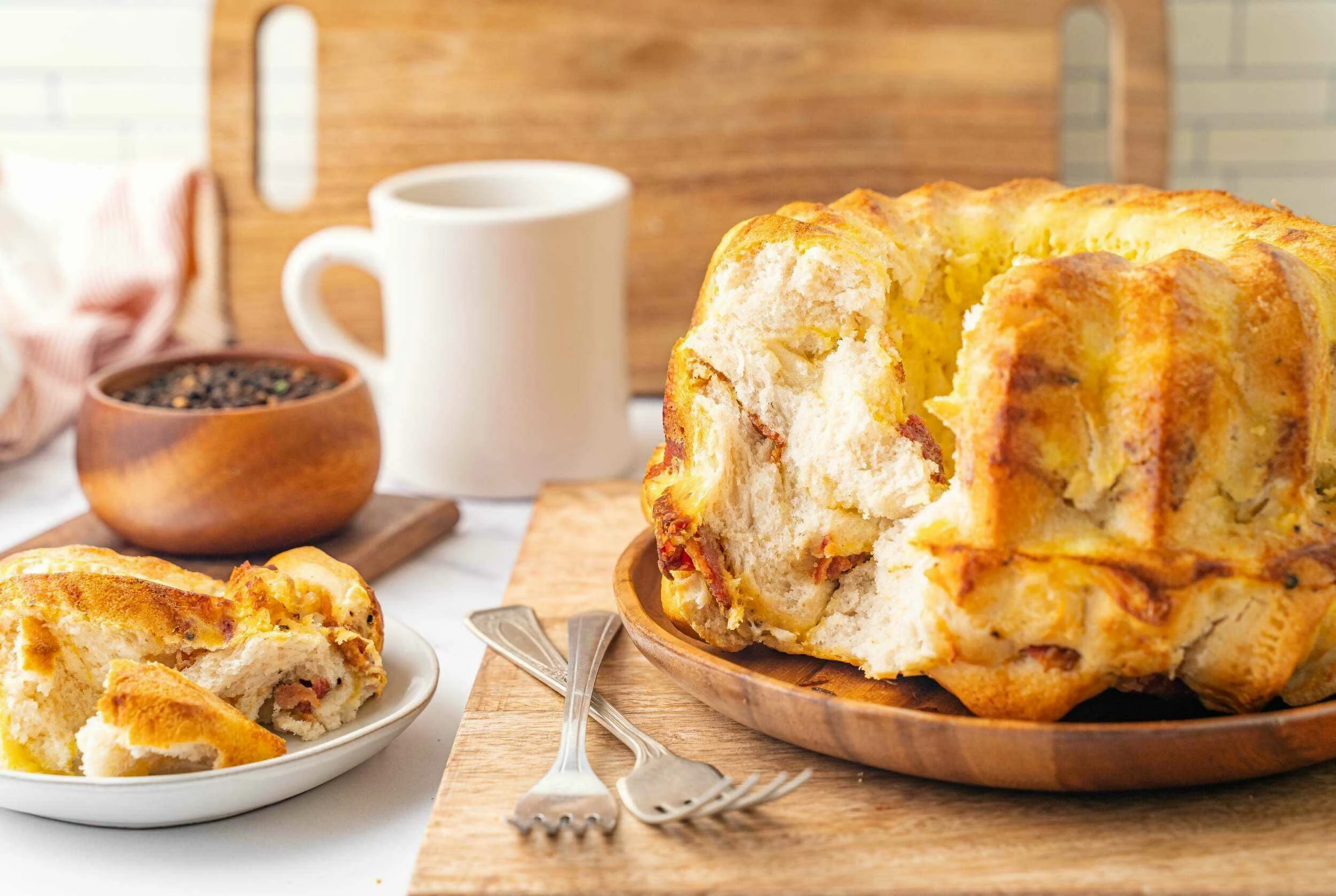 Breakfast Pull-Apart Bread | Command Cooking