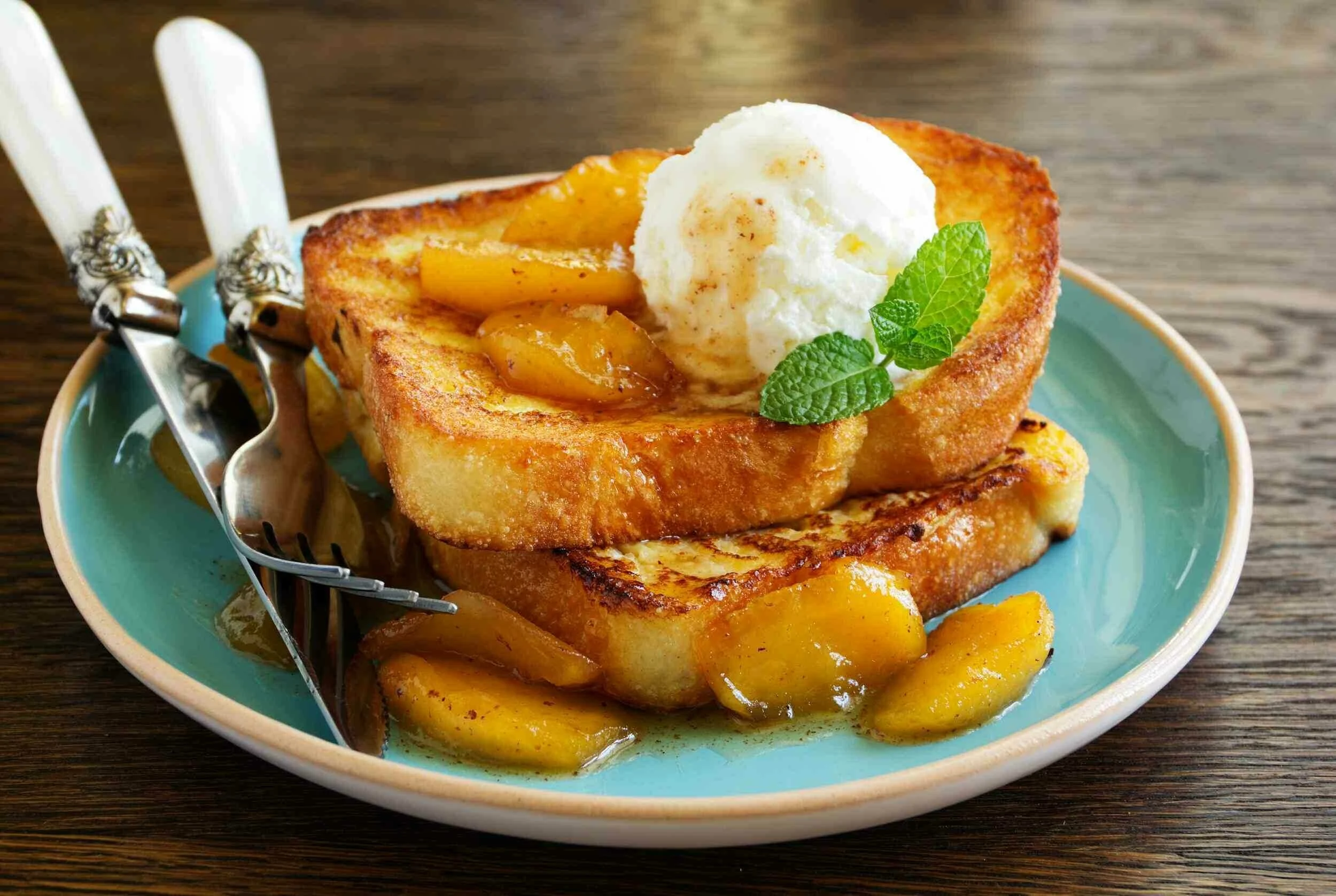 Baked Apple French Toast | Mama's Cooking