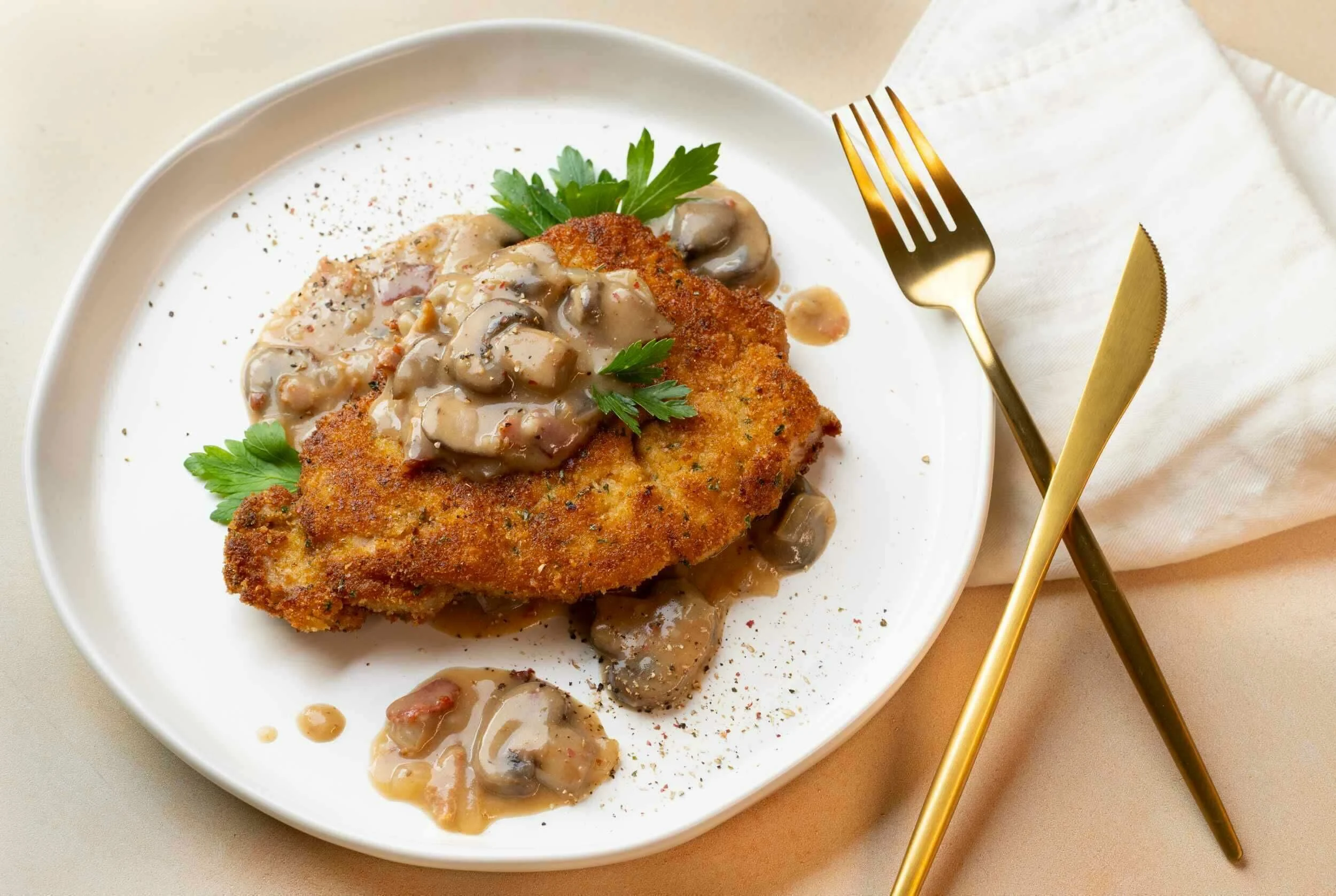 Jägerschnitzel | Mama's Cooking