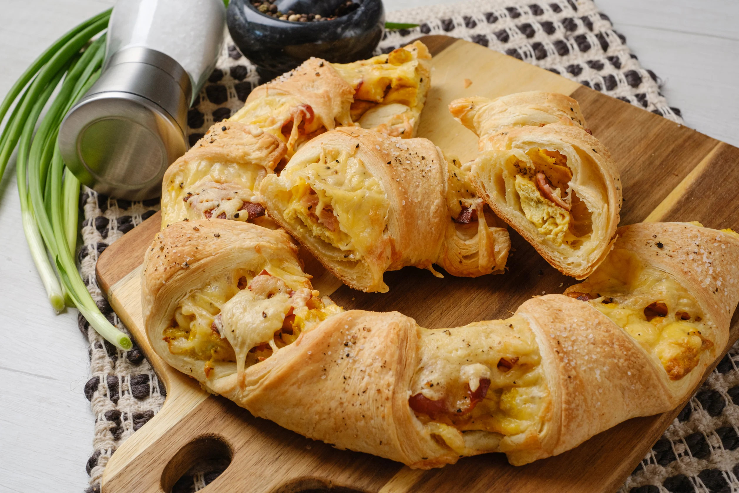 Bacon & Eggs Ring | Holy Recipe