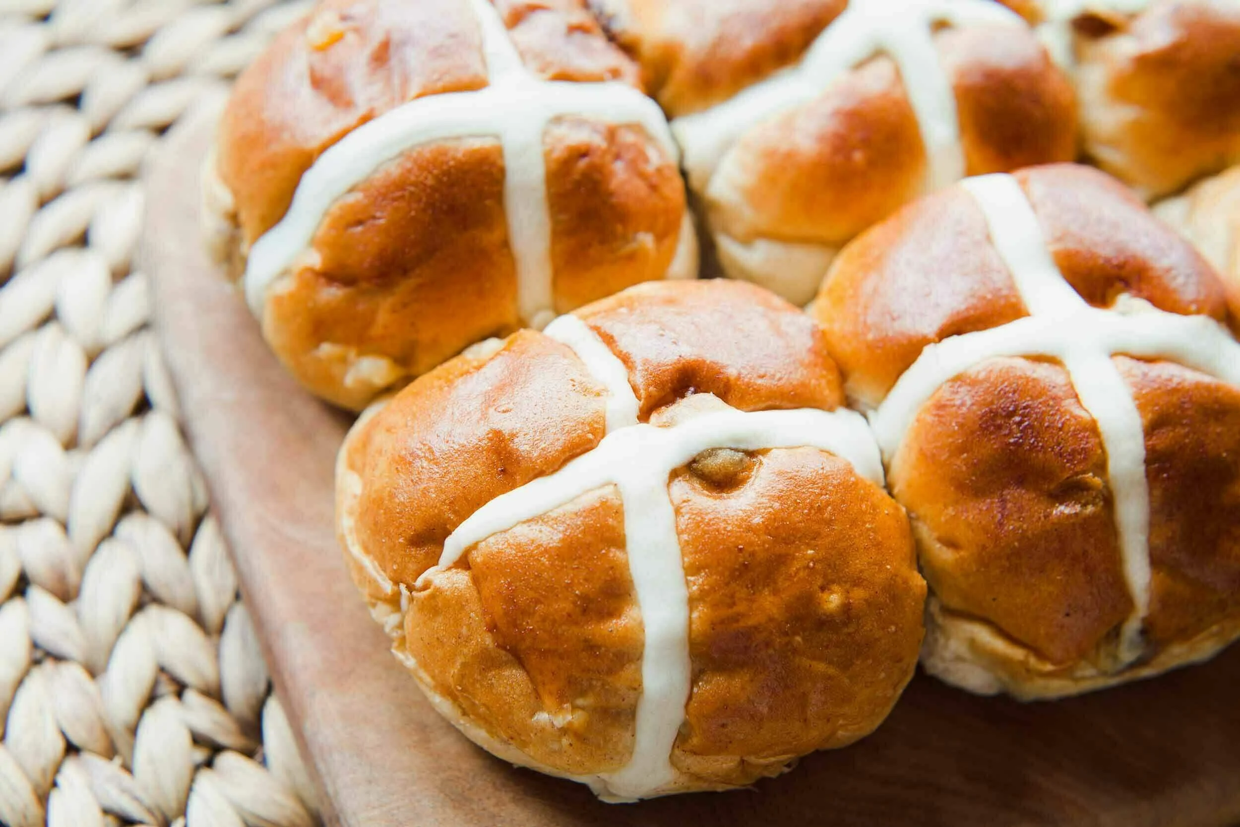 Traditional Hot Cross Buns | Holy Recipe