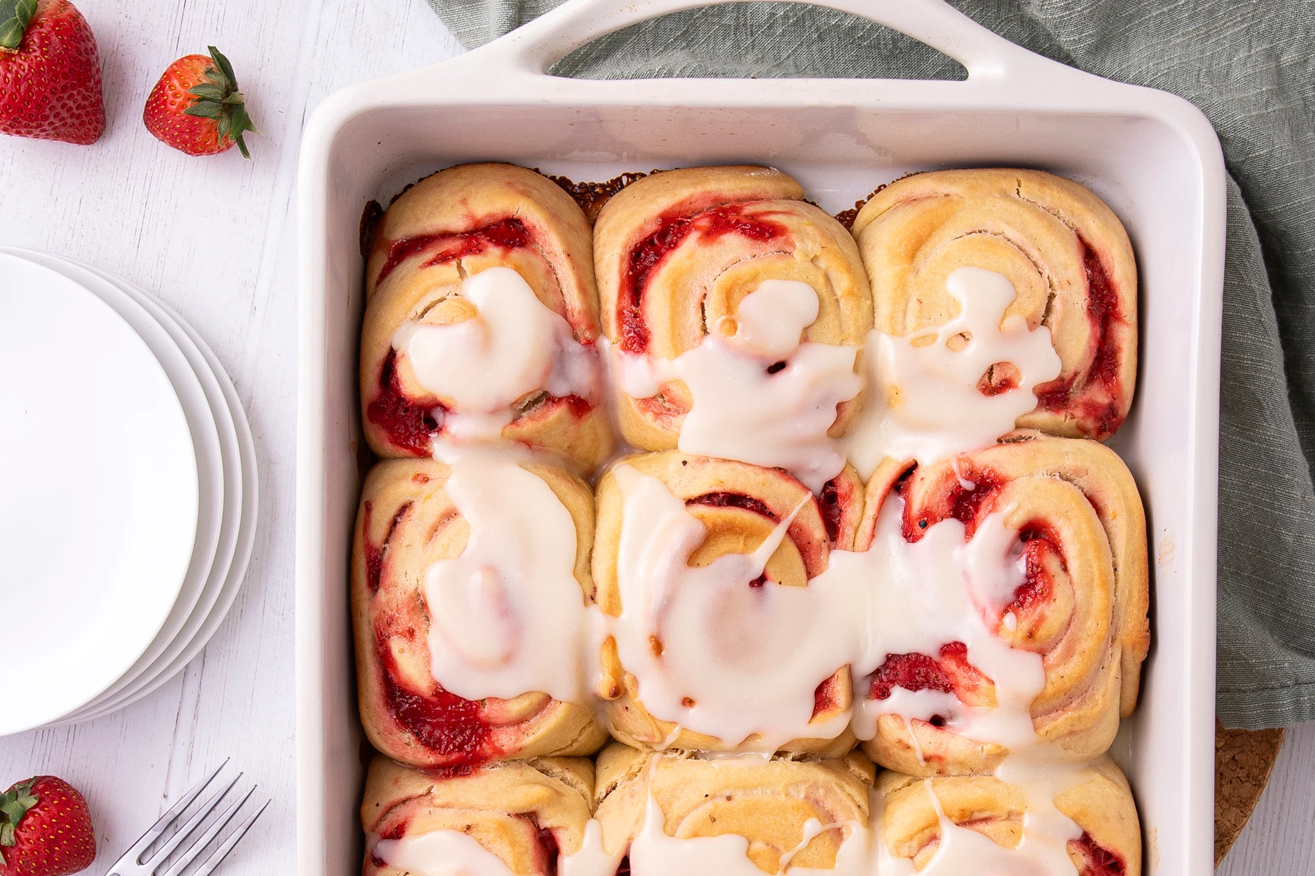 Strawberry Sweet Buns | Holy Recipe