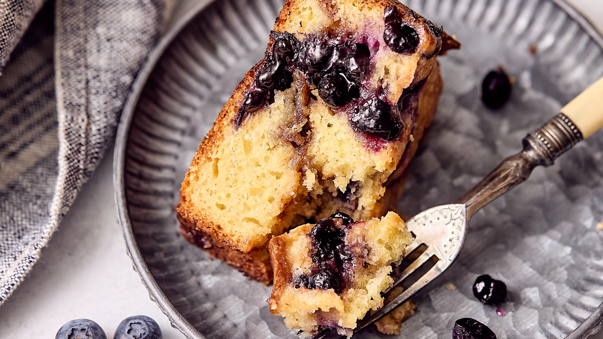 Mom's Famous Coffee Cake | Command Cooking