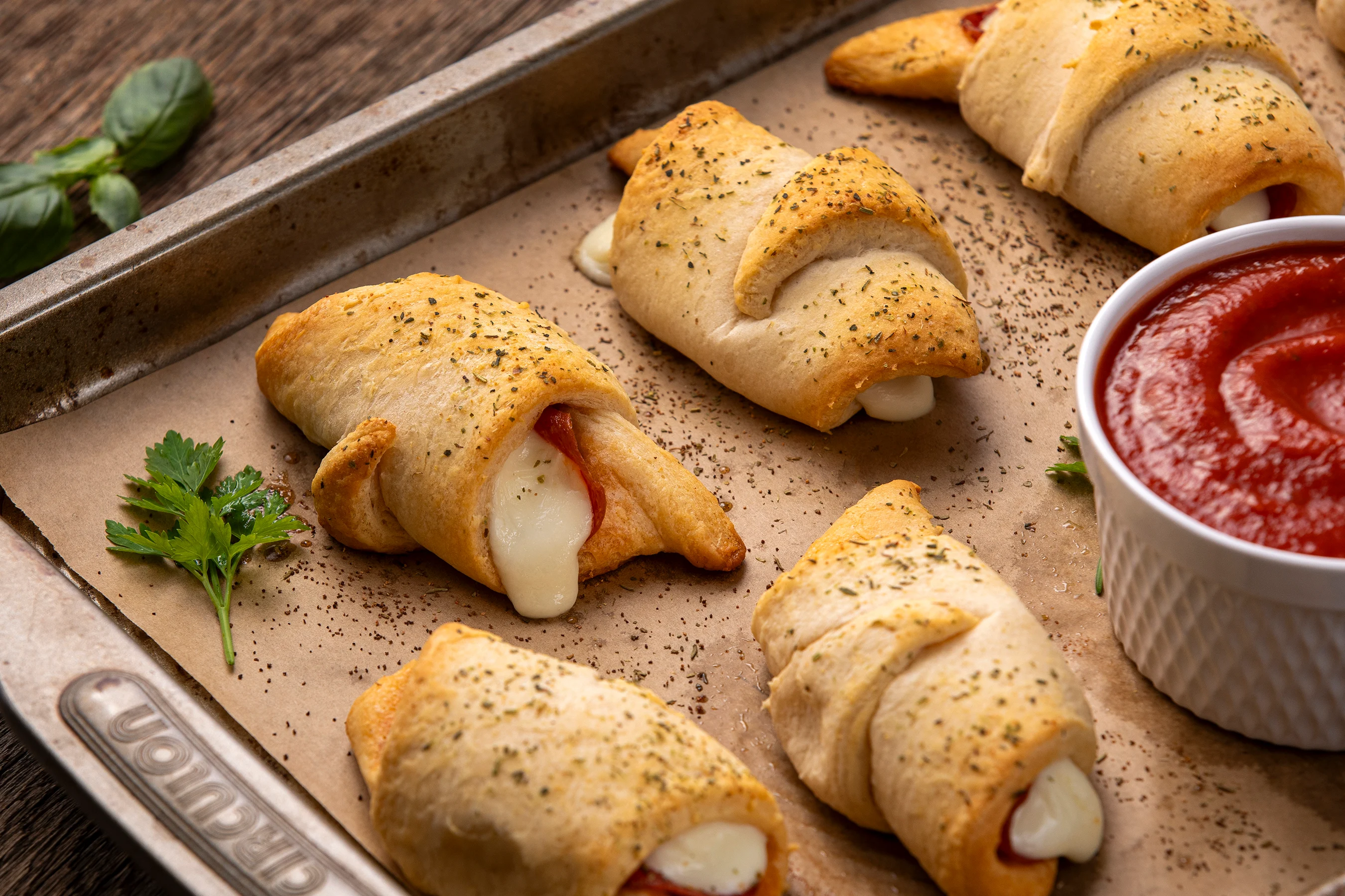 Easy Stuffed Pizza Crescents | Mama's Cooking