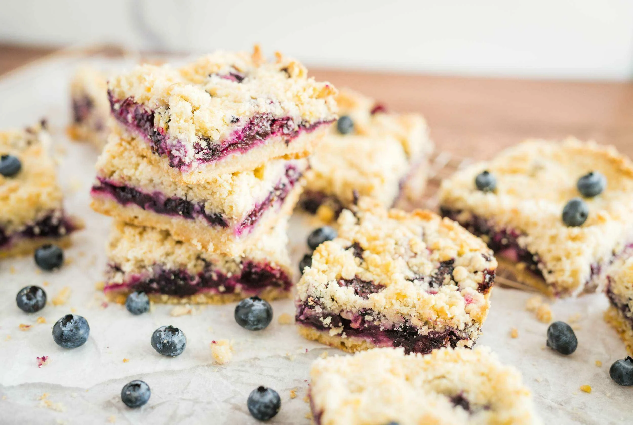 Blueberry Crumb Bars | Command Cooking