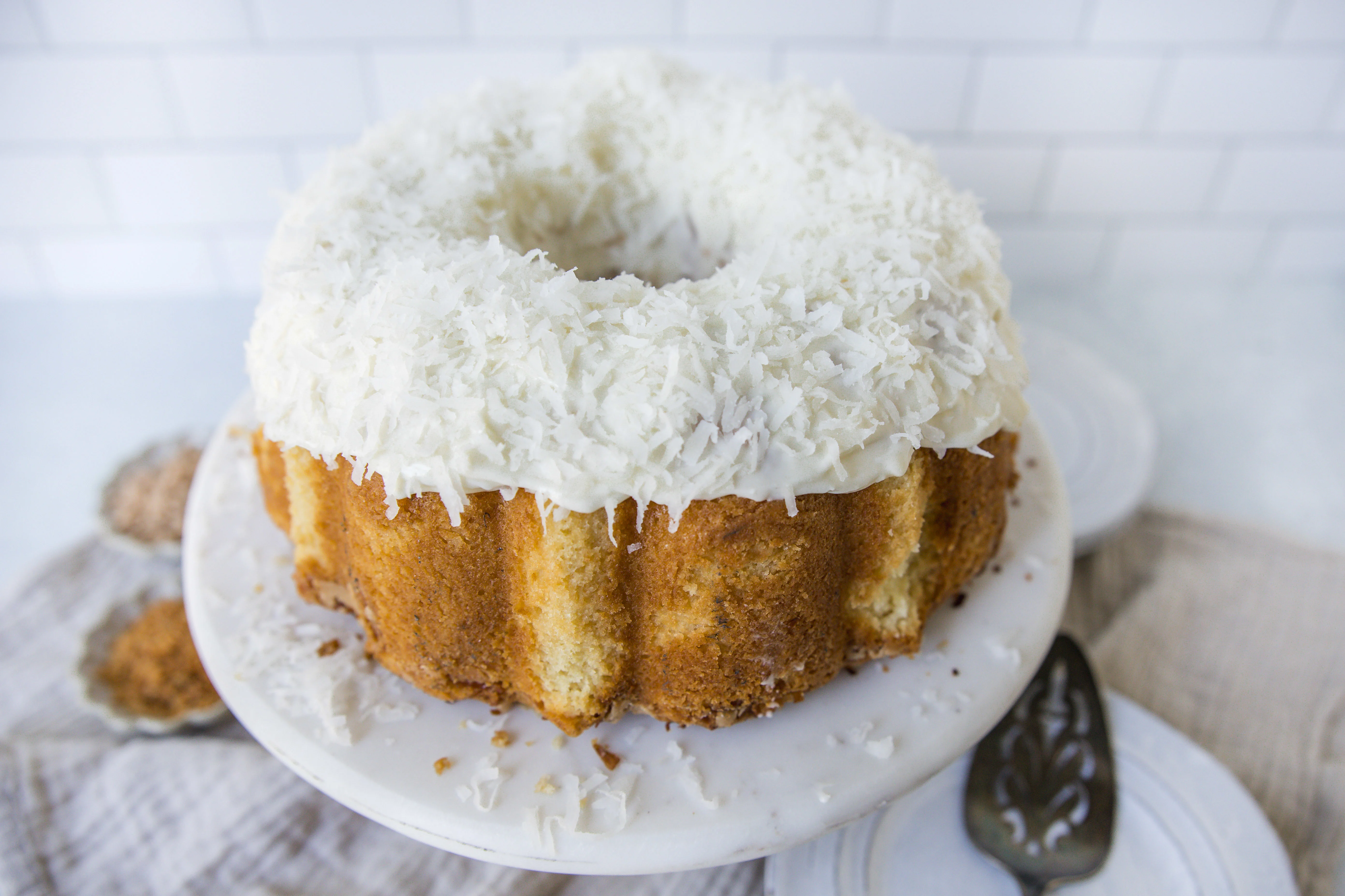 Copycat Tom Cruise Cake | Command Cooking
