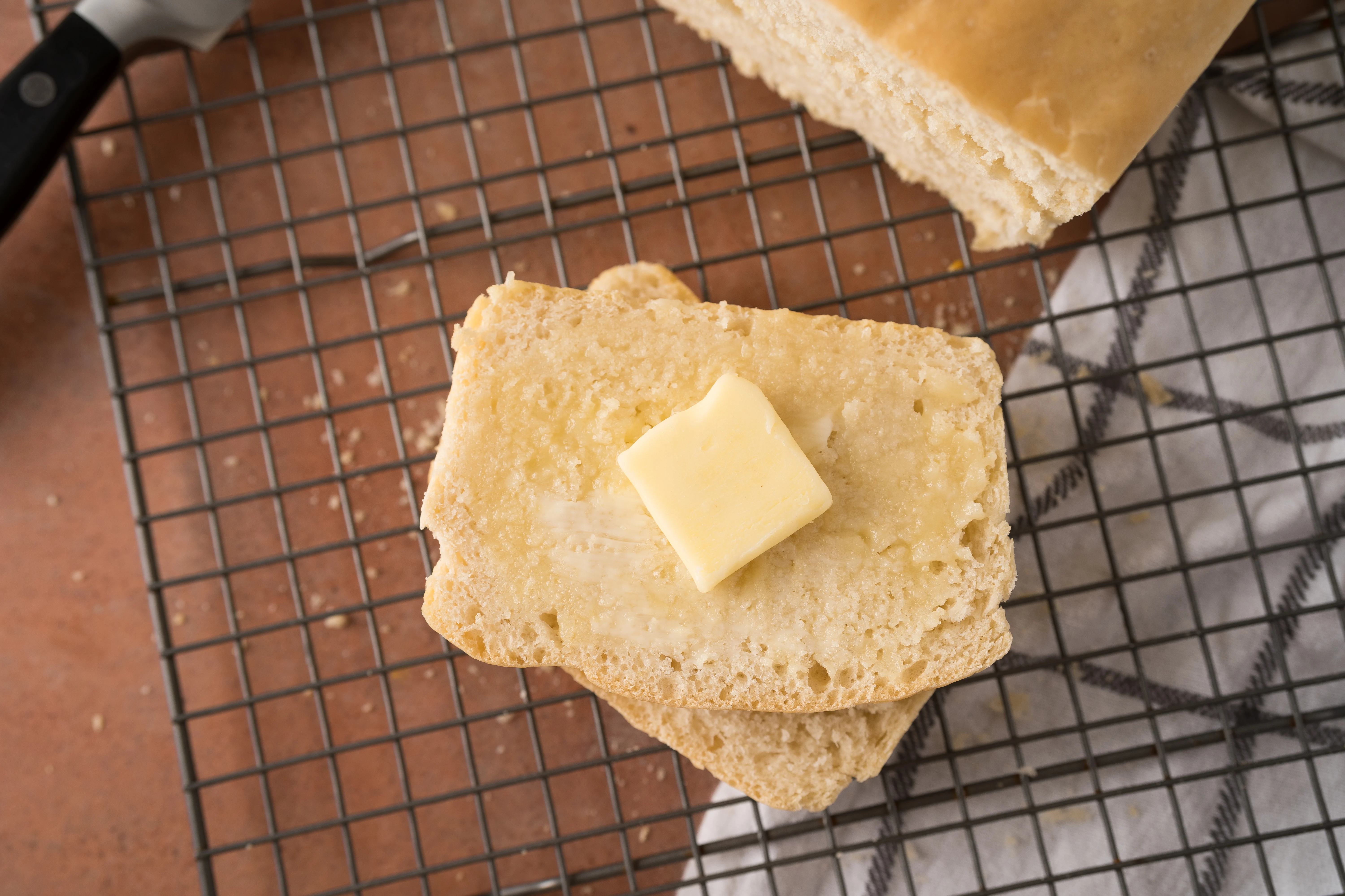 Homemade Amish White Bread | Command Cooking