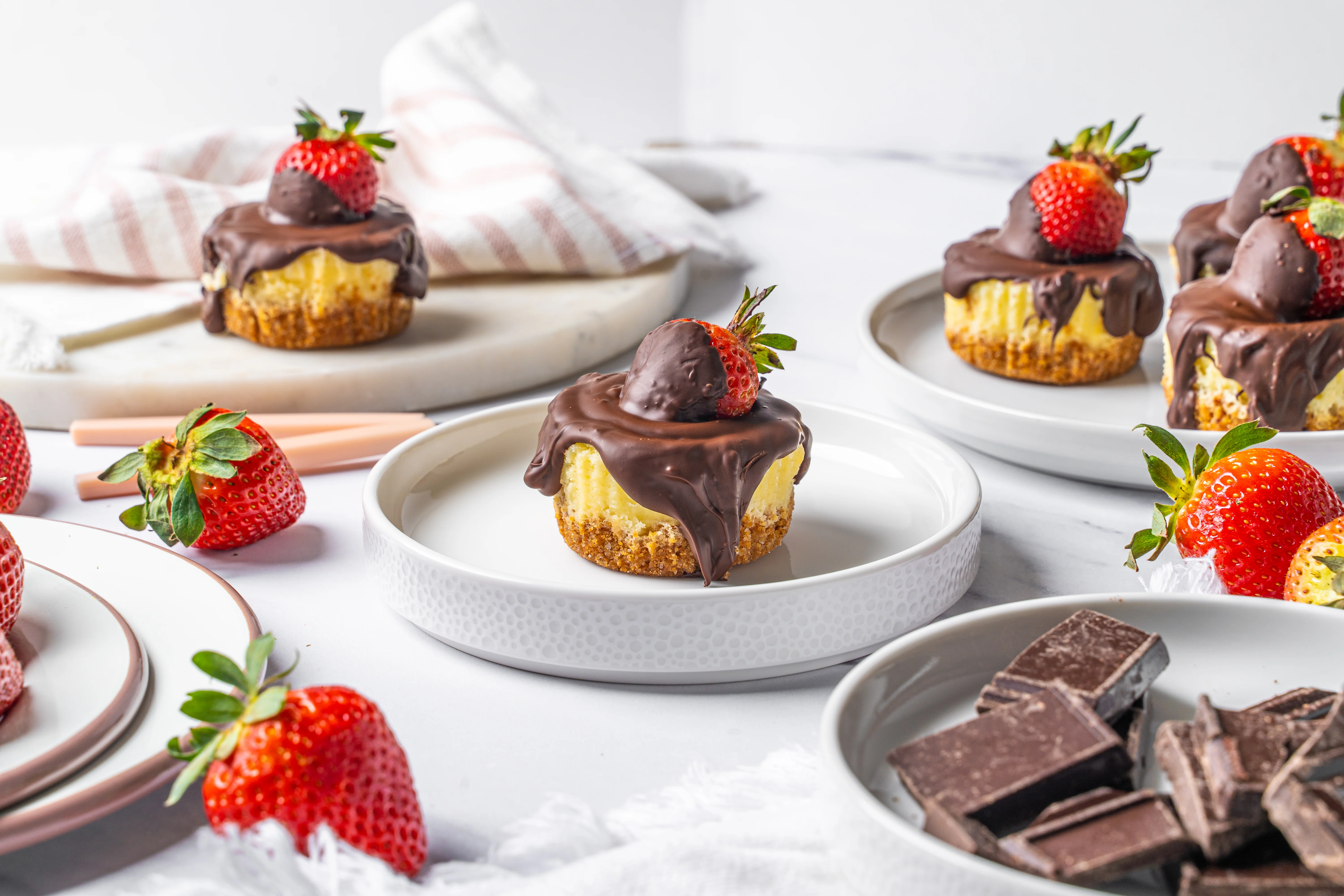 Chocolate-Covered Strawberry Cheesecakes | Holy Recipe