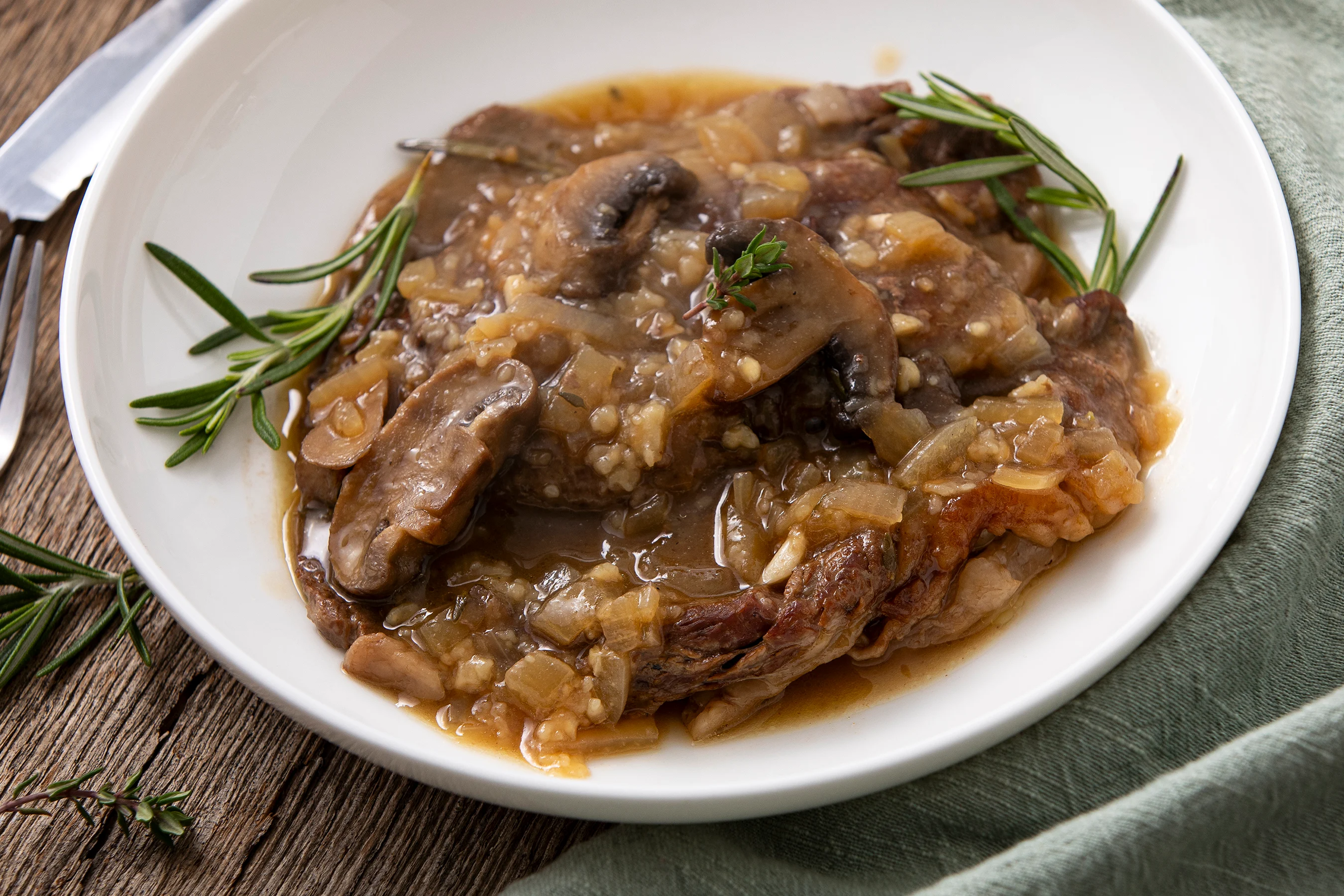 Smothered-With-Love Round Steak | Recipe Reader