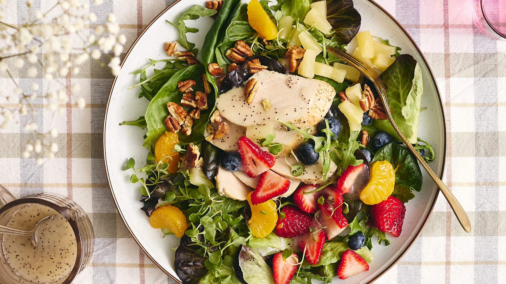 Copycat Strawberry Poppyseed Salad | Command Cooking