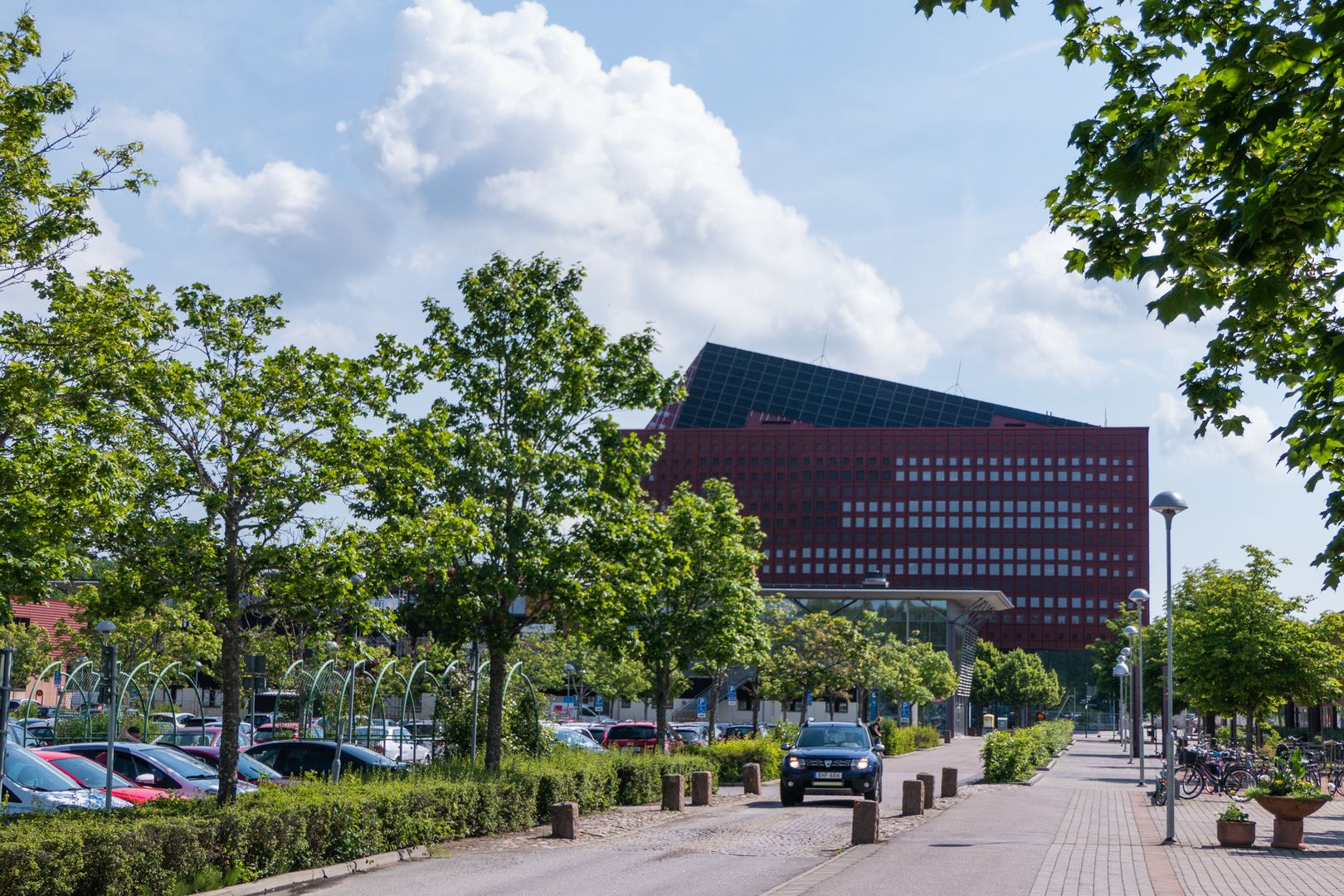 Creating dynamic, connected classrooms at Linköping University - Mentimeter