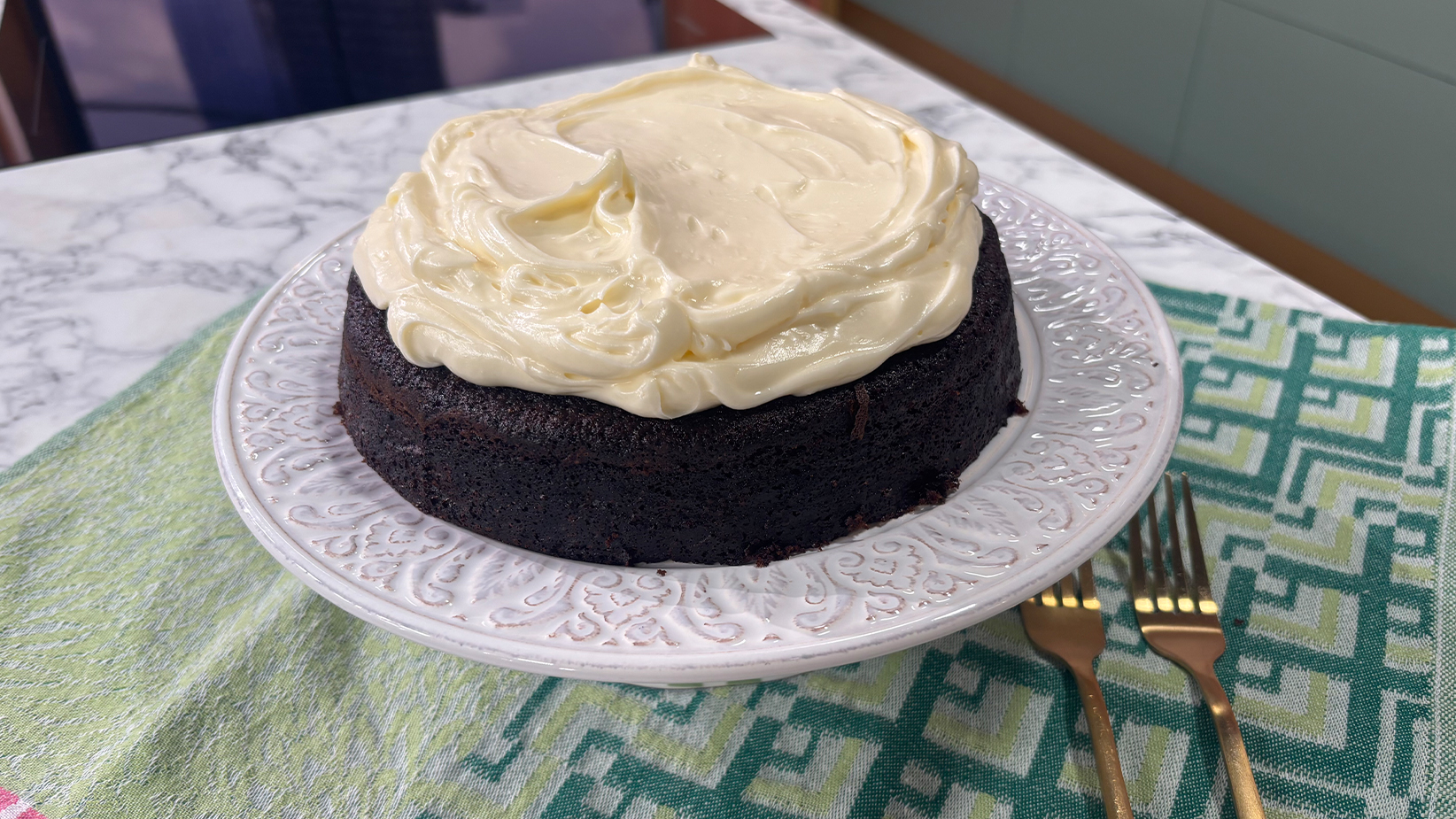 Clodagh's St Patrick's Day Chocolate Cake | This Morning