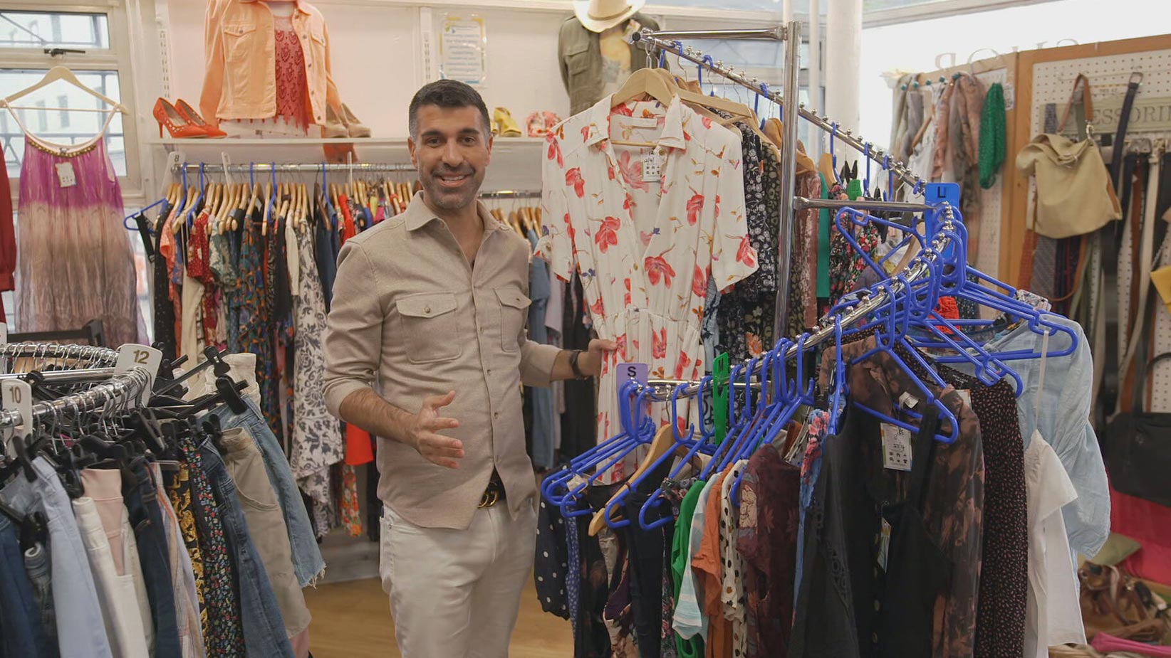Dan Hatfield's guide to bagging a charity shop bargain | This Morning