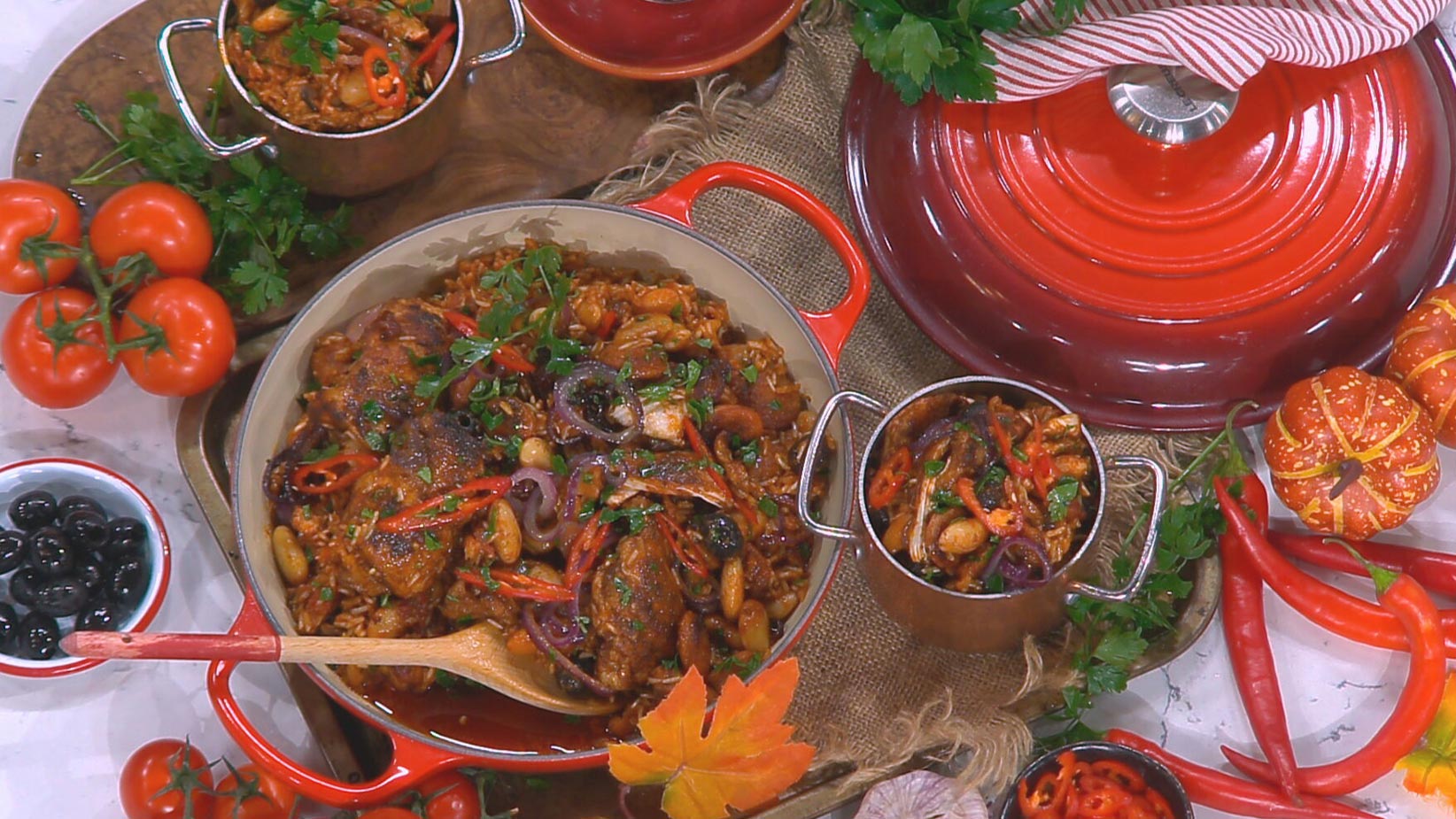 Lisa Snowdon’s chicken and bean bonfire bowl | This Morning