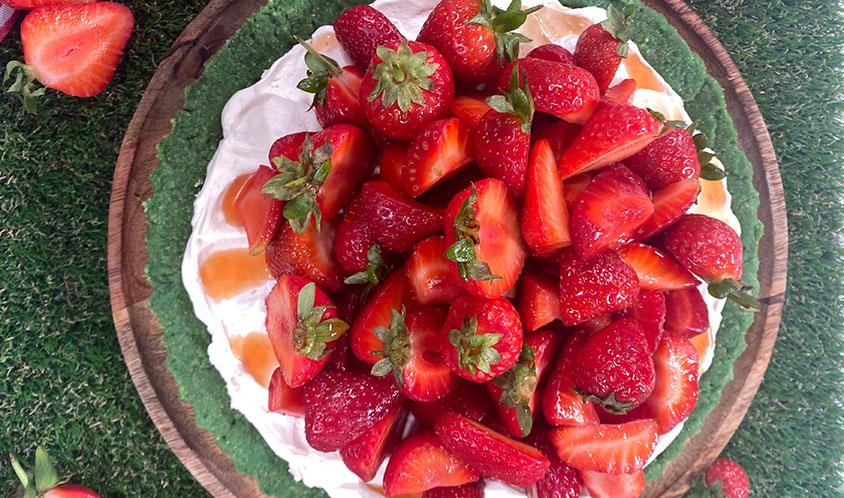 Juliet Sear's Wimbledon strawberry tart | This Morning