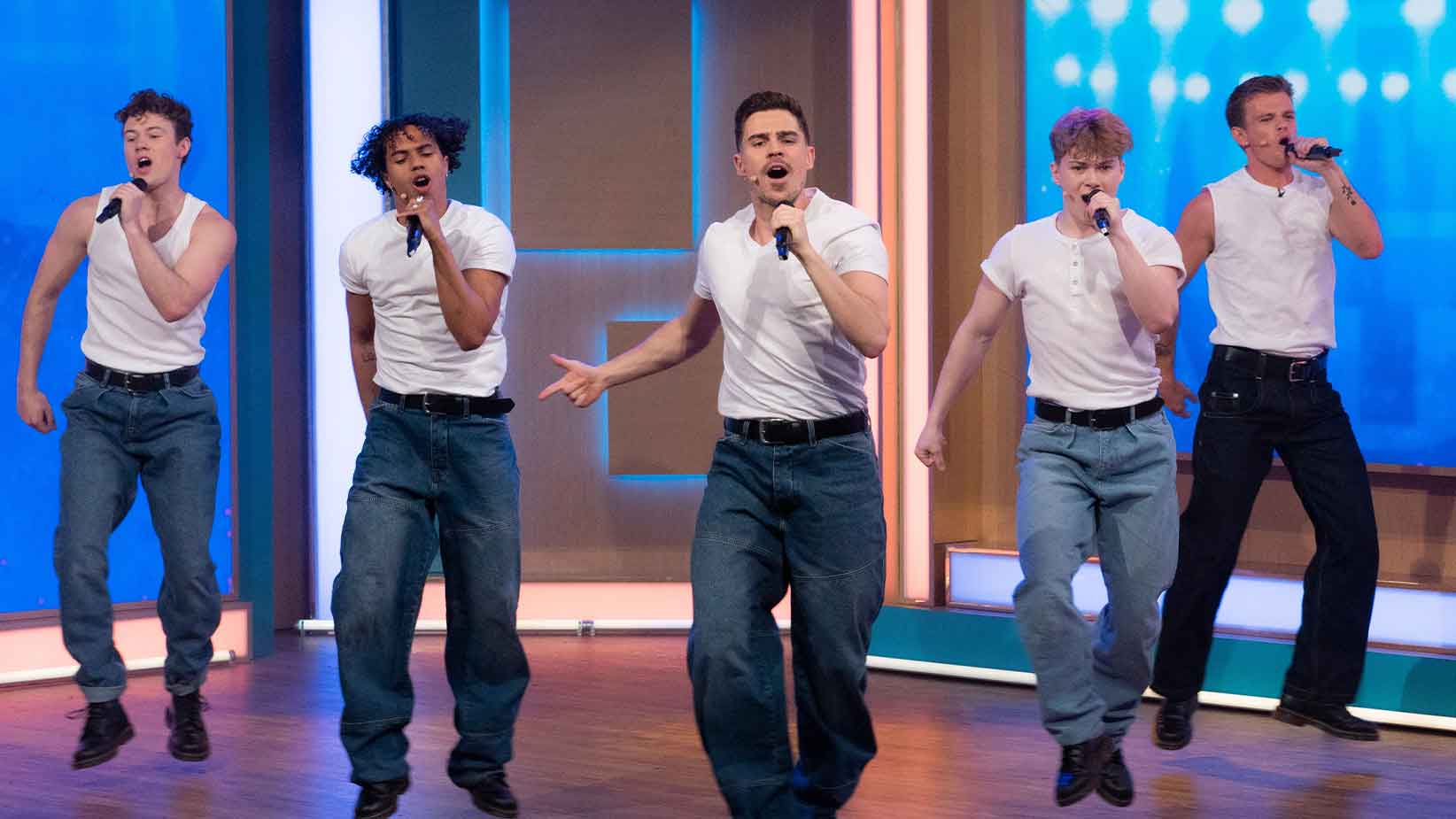 Get ready to relight your Take That fire… it's the cast of Greatest ...