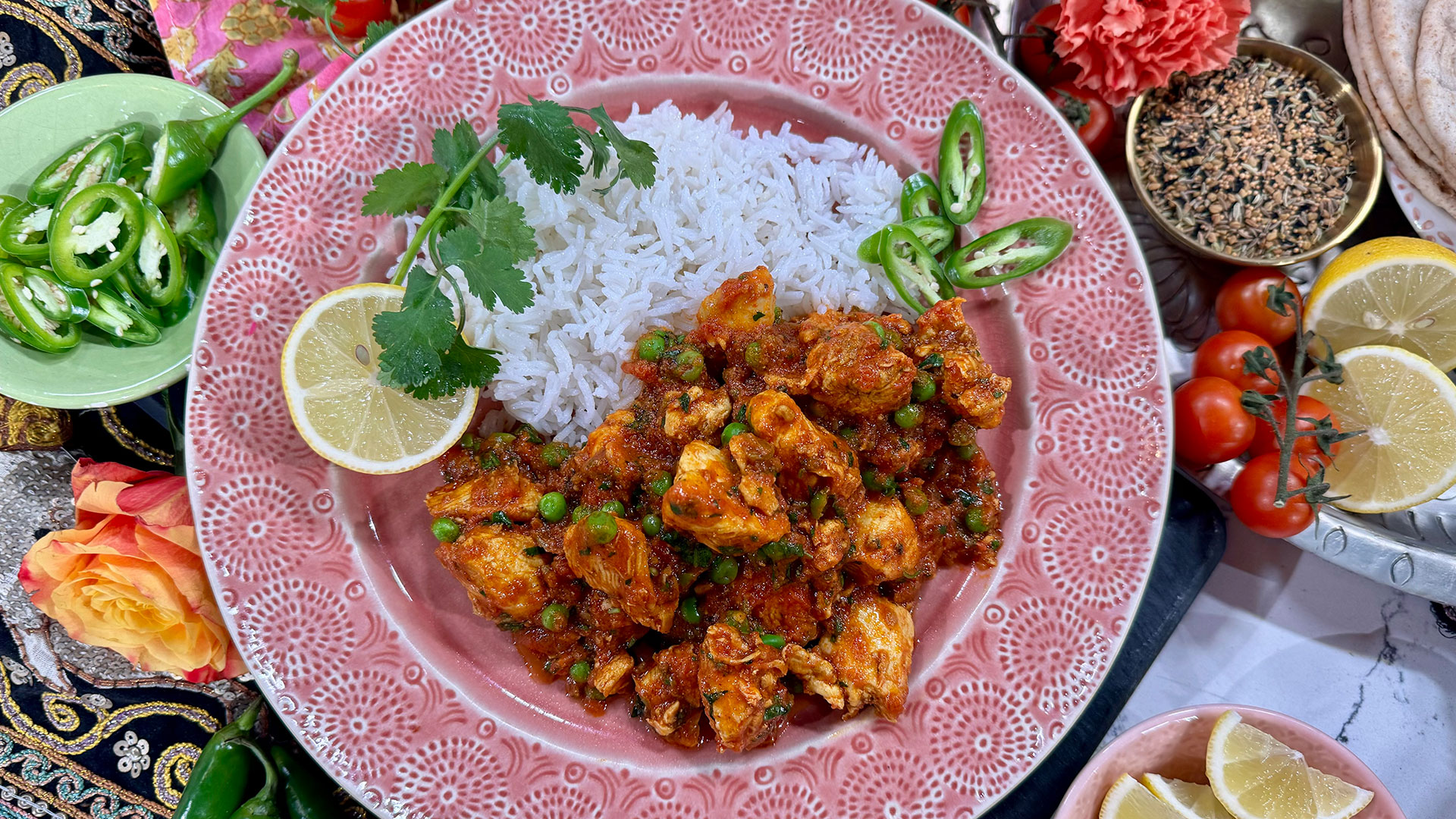 Nisha Katona's 30 minute Friday night curry | This Morning