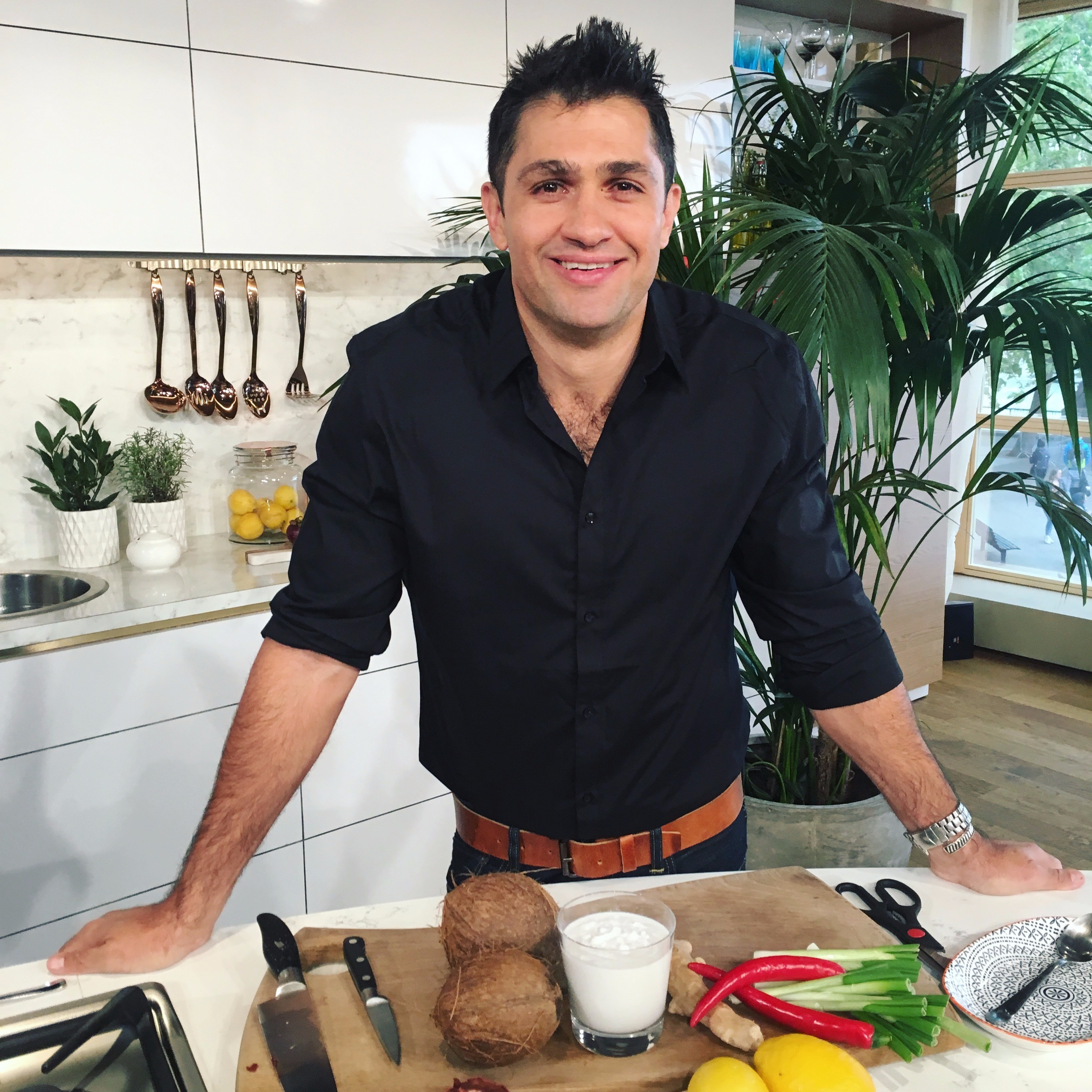 Kiran Jethwa's cod in banana leaf with coconut broth | This Morning