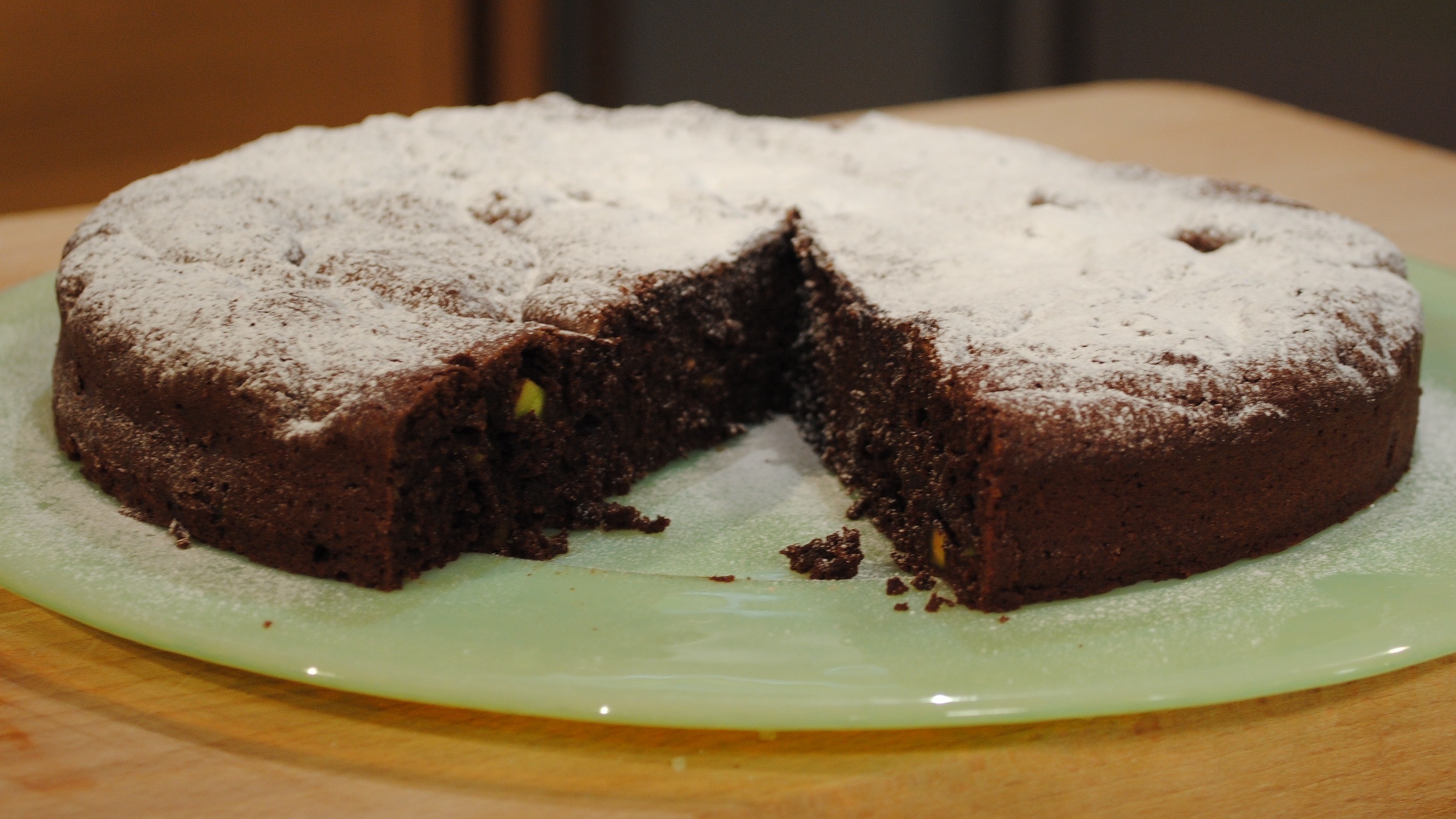 Baked sea bass and chocolate and pistachio cake | This Morning