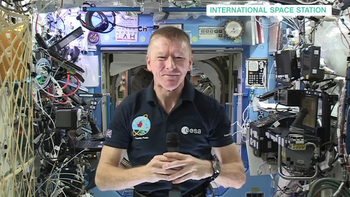 We talk to astronaut Tim Peake, in space! | This Morning