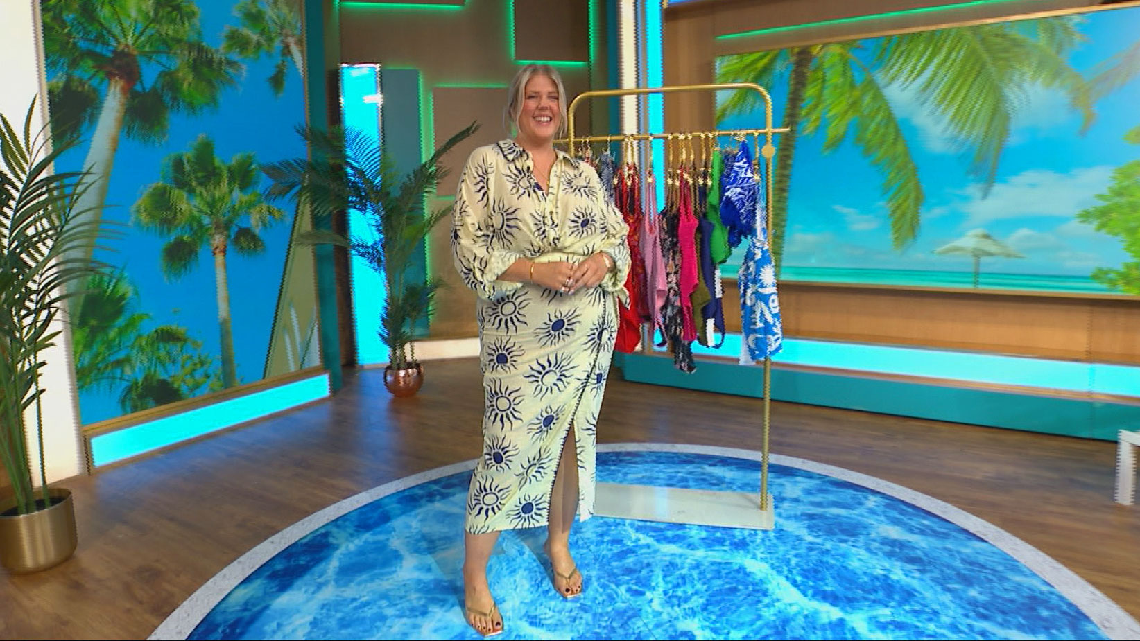 Laura Puddy shows you how you can feel confident in swimwear | This Morning