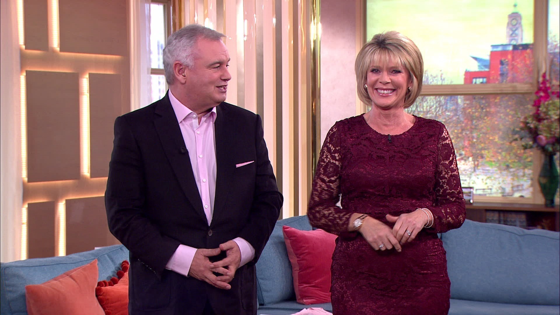What's Ruth and Eamonn wearing? | This Morning