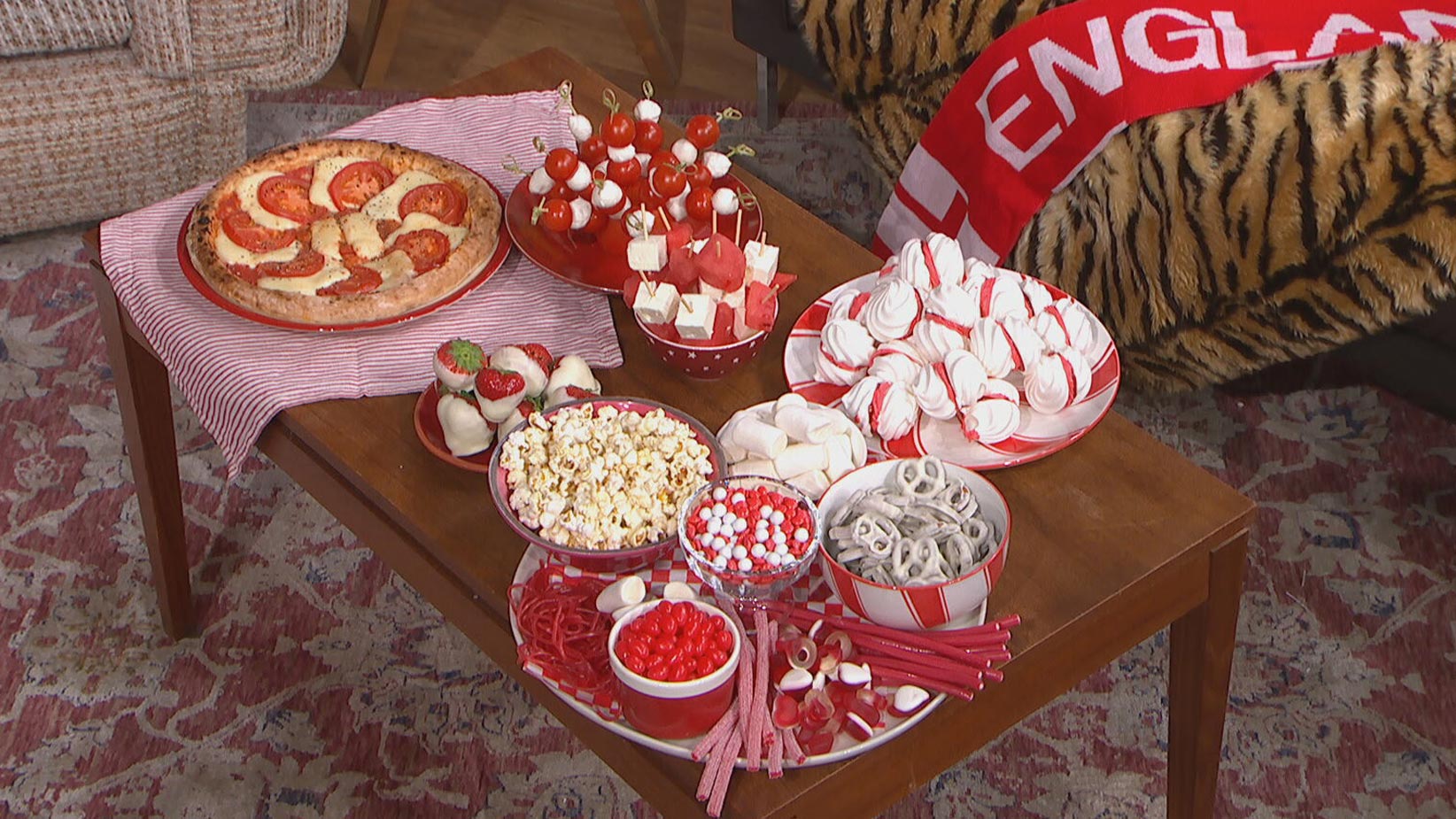 Juliet Sear's red and white buffet! | This Morning