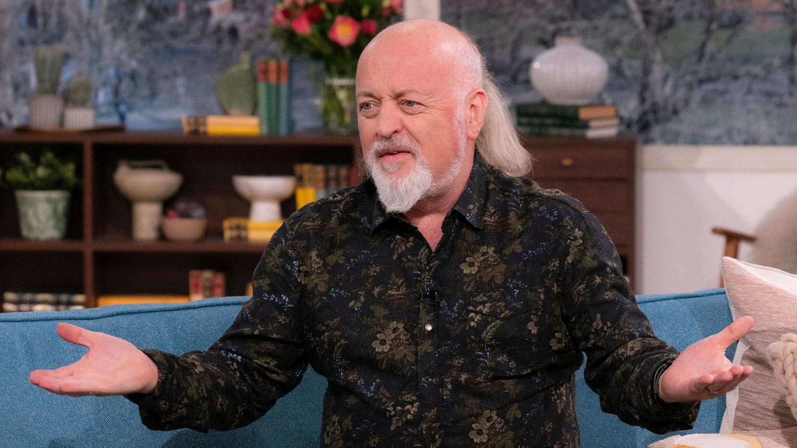 Bill Bailey announces he's cha-cha’ing back onto the stage! | This Morning