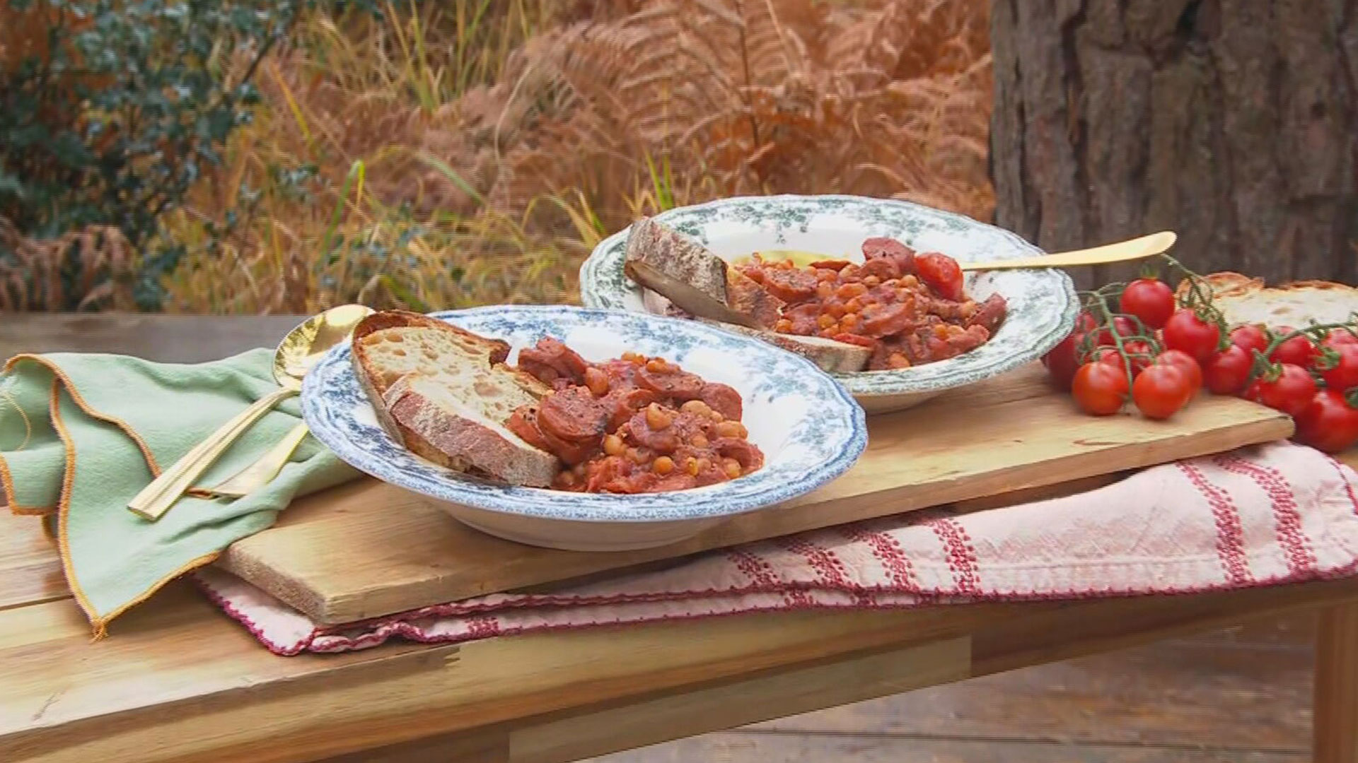 Clodagh McKenna’s slow-baked chorizo beans | This Morning