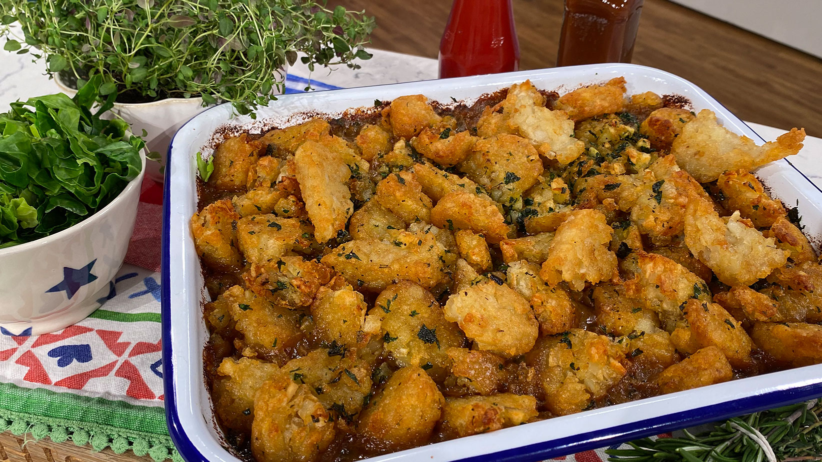 John Torode's shepherd's pie with hash brown topping | This Morning