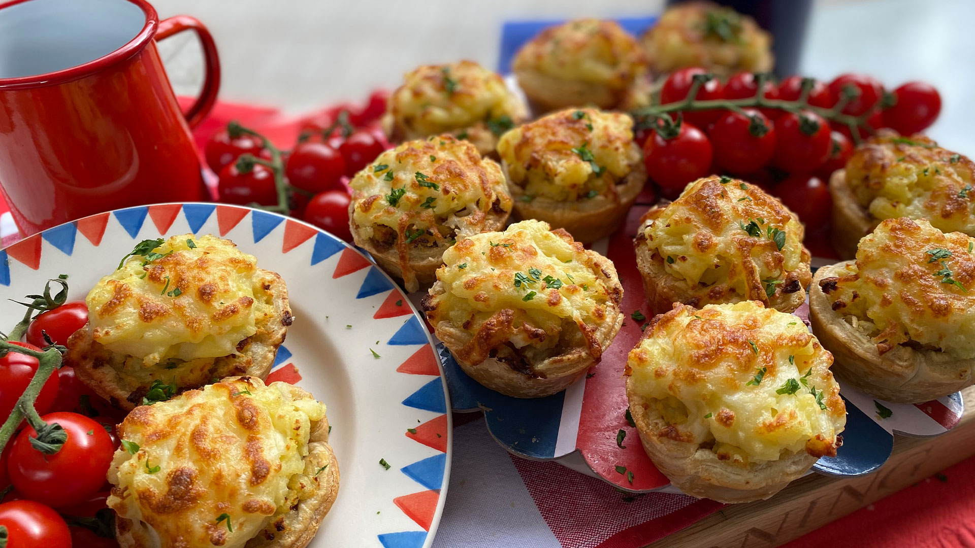 John Torode's corned beef hash party pies | This Morning
