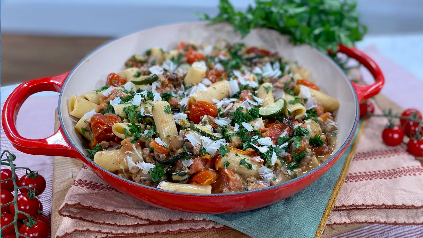 Tilly Ramsay's sausage and veg pasta | This Morning
