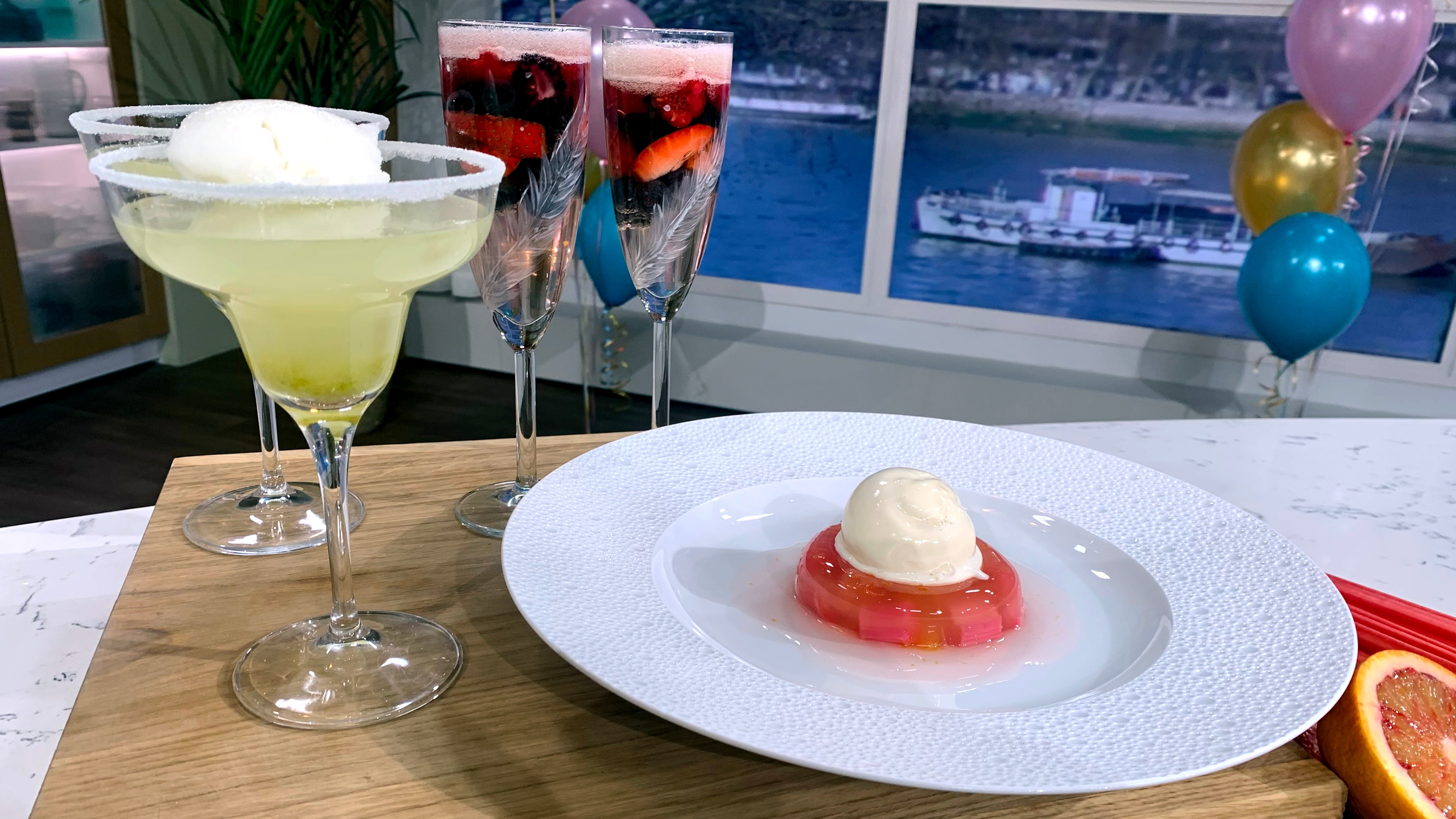 James Martin's desserts on the beach | This Morning