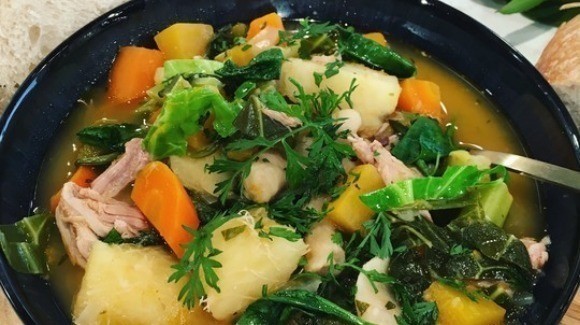 Rustie Lee's firecracking soup | This Morning