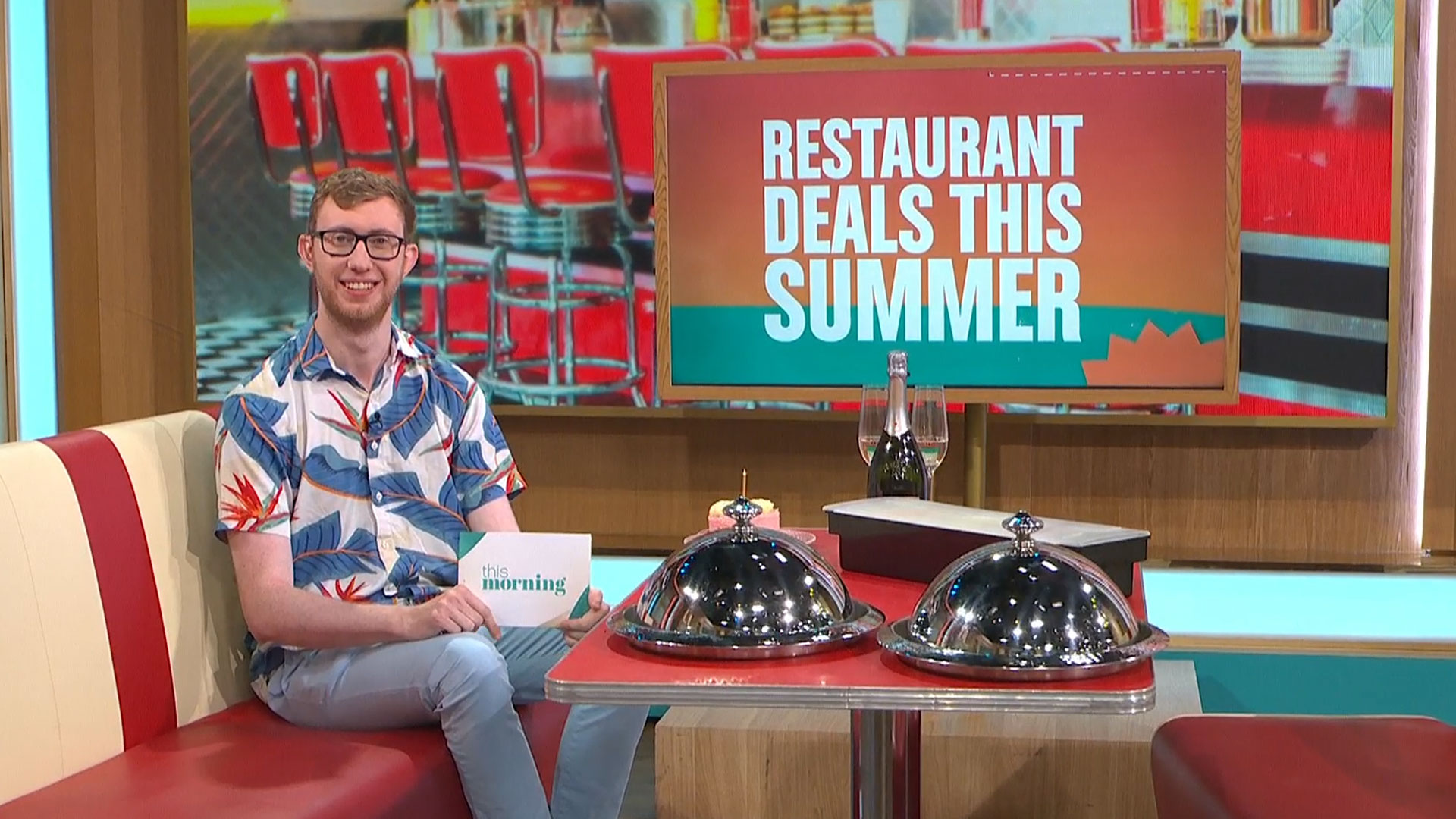 Kids eat for free with these summer holiday restaurant deals | This Morning