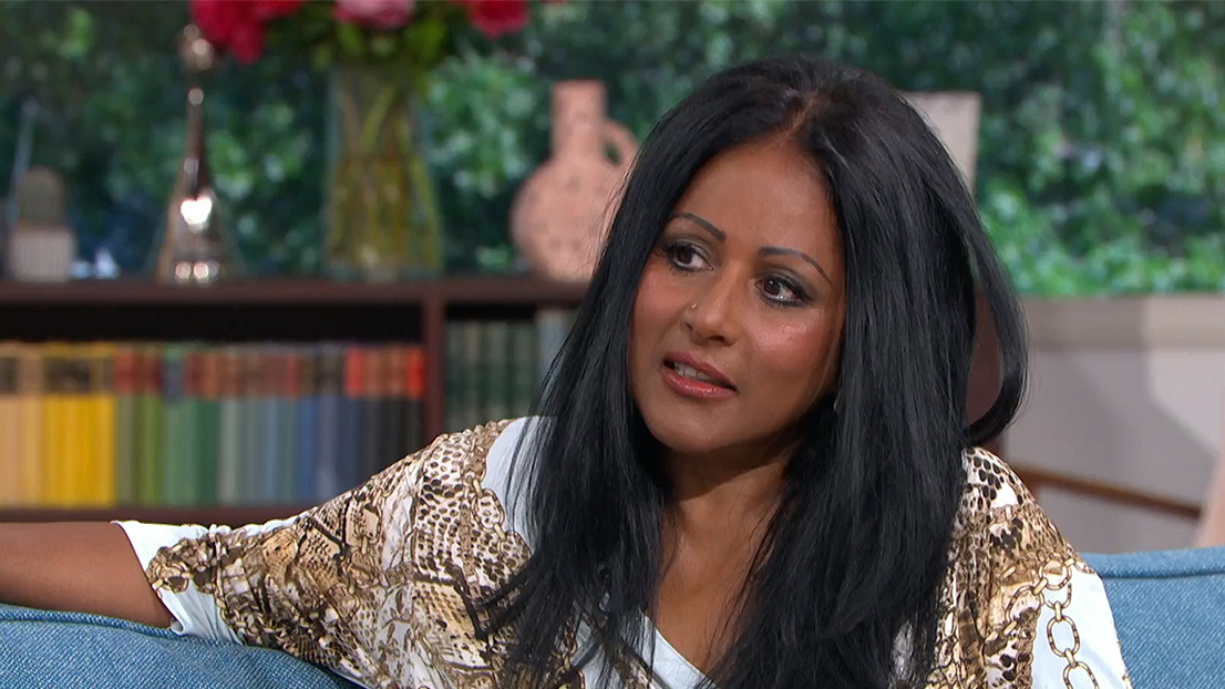 "My online lover conned me out of my life savings" | This Morning