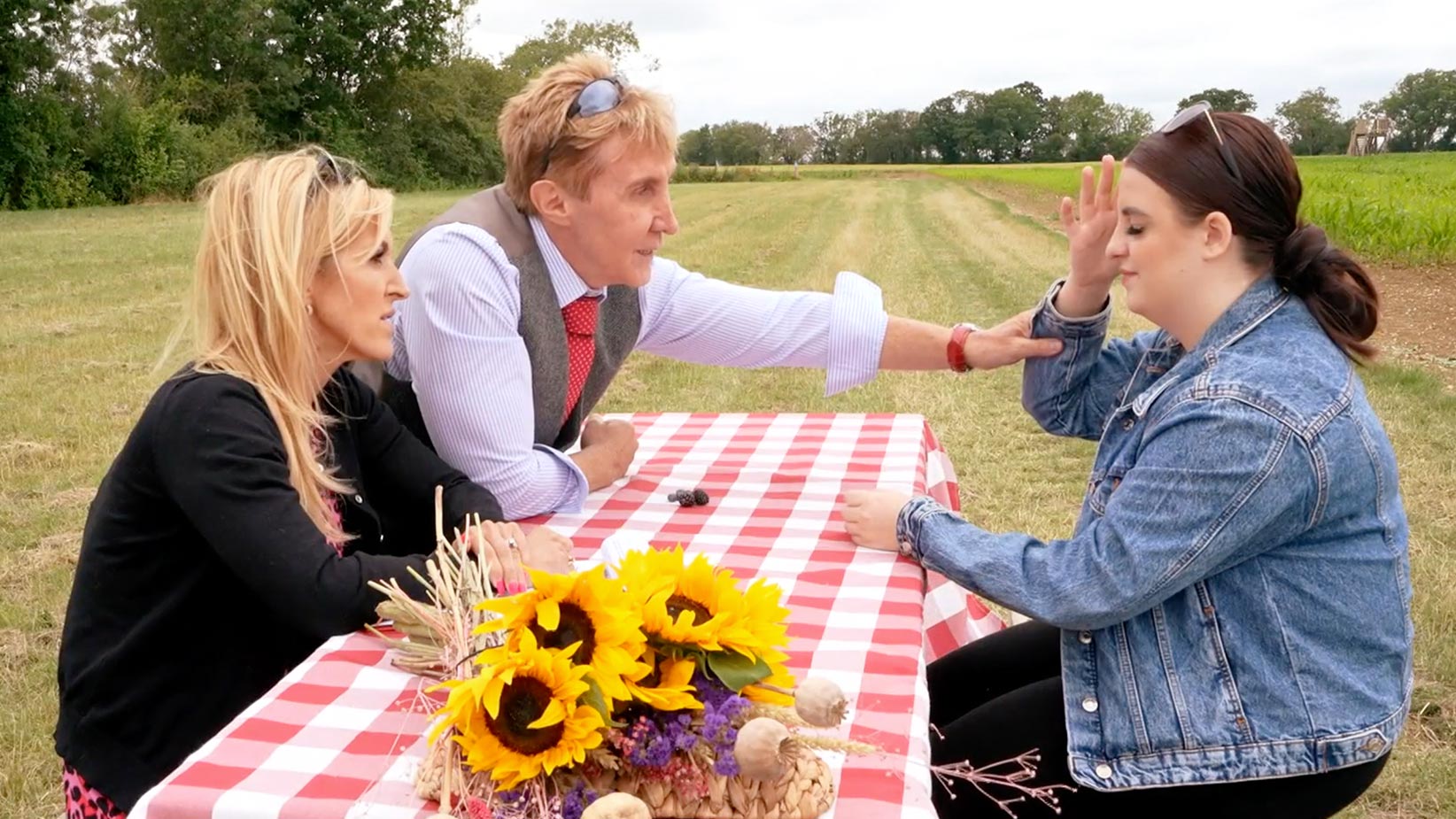 The Speakmans meet the woman who's scared of fruit | This Morning