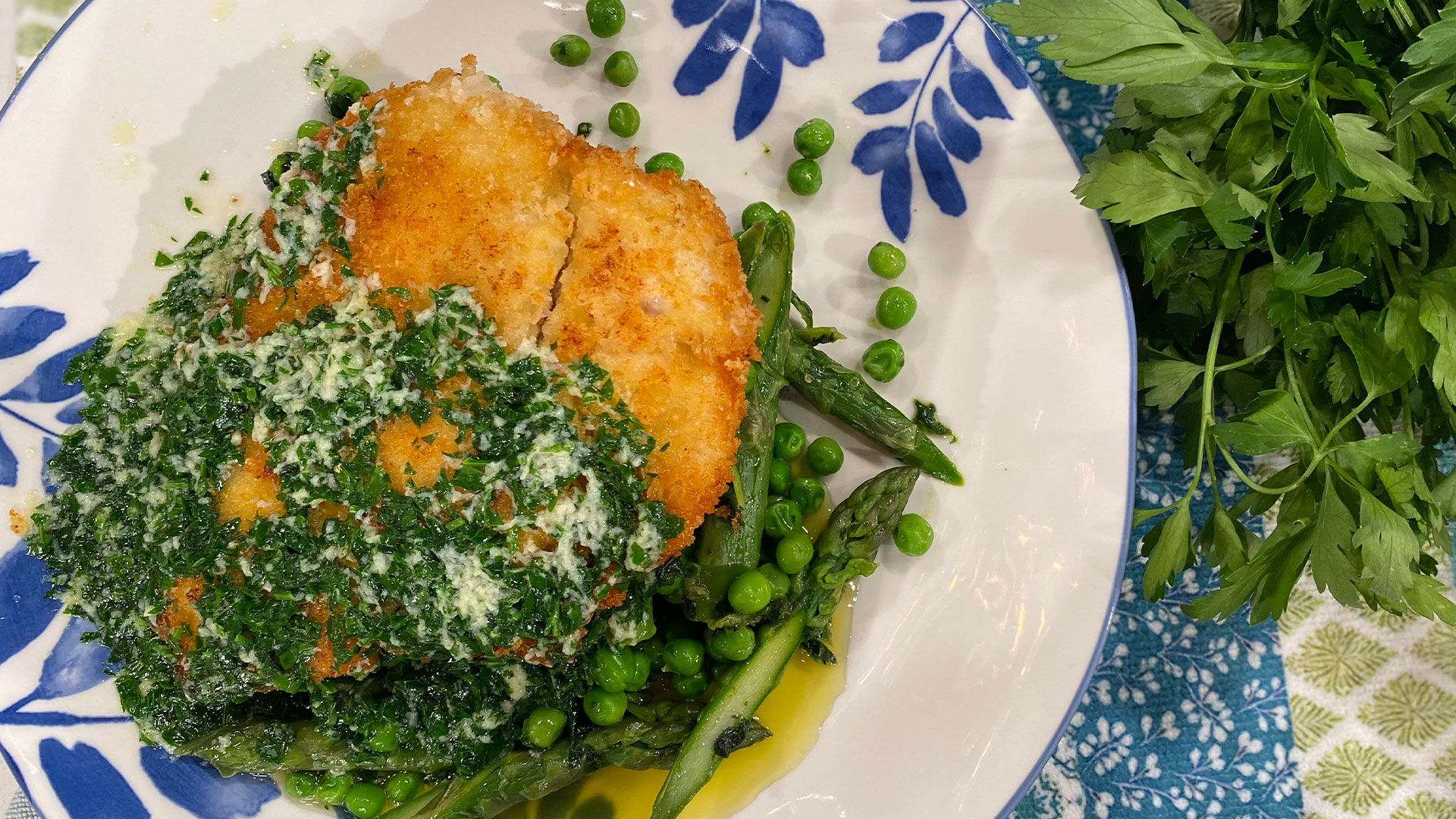 John Torode’s chicken milanese and garlic butter | This Morning
