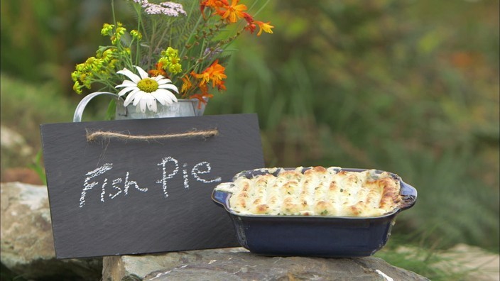Coastal Cottage: Posh fish pie | This Morning