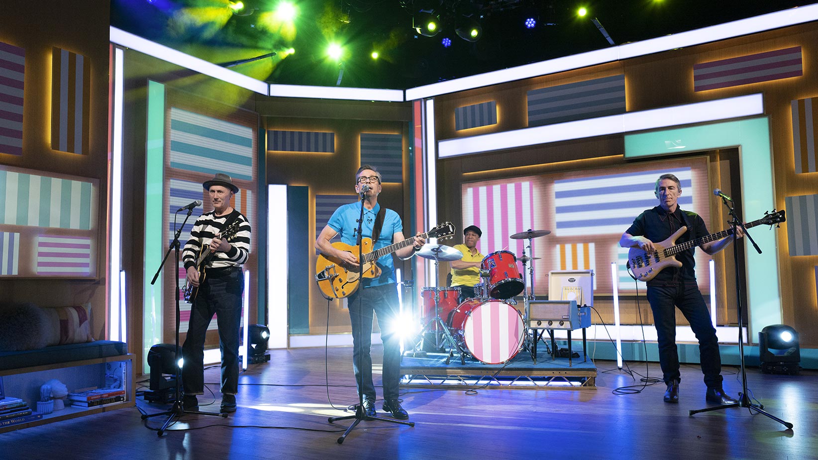 Haircut 100 reunite for a live performance | This Morning