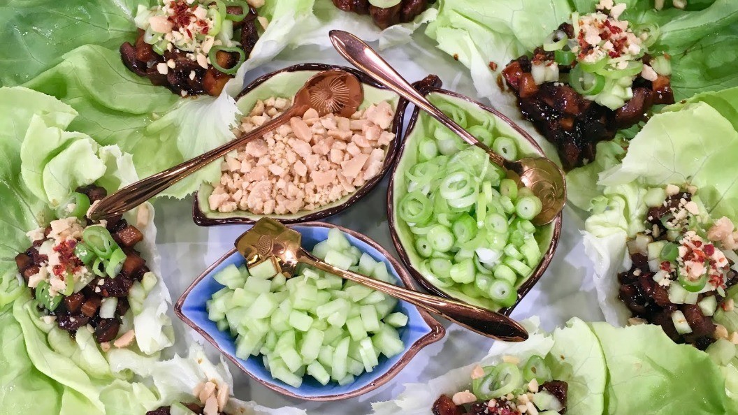 Gok's duck lettuce wraps | This Morning